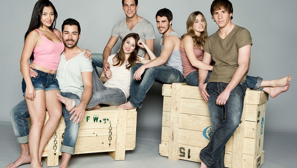 Conoce al reparto de El Barco en el rodaje de la serie