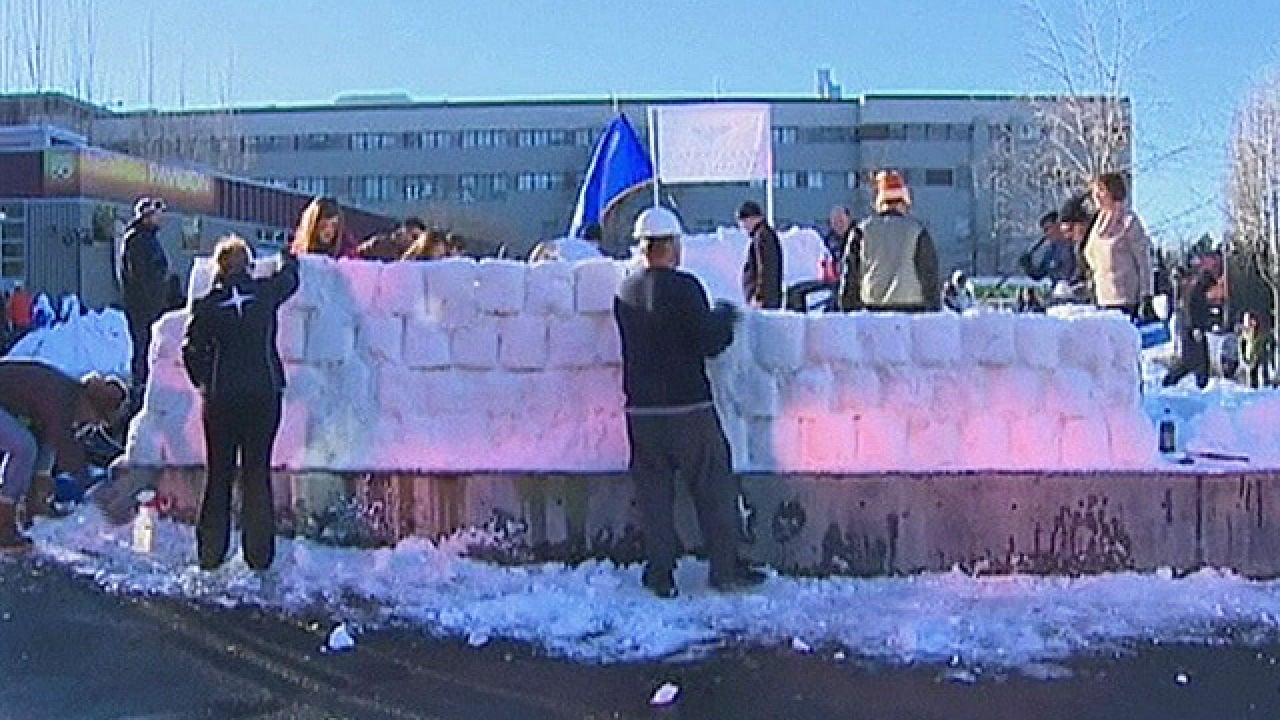 Una guerra de bolas de nieve en Seattle de récord Guinness