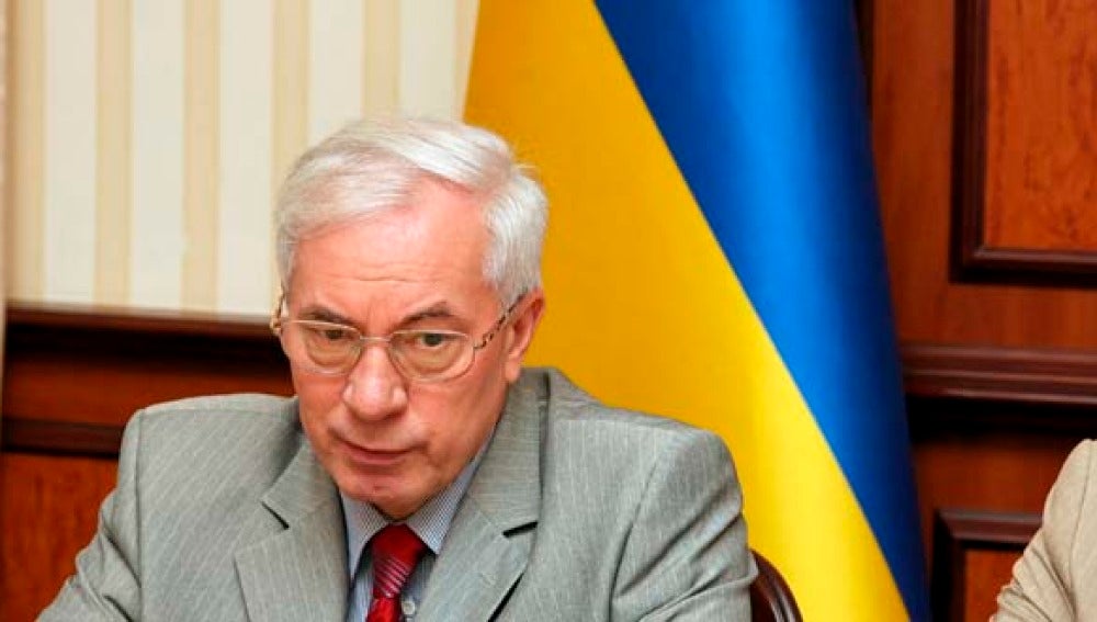 Dimite el primer ministro ucraniano Nikolai Azárov