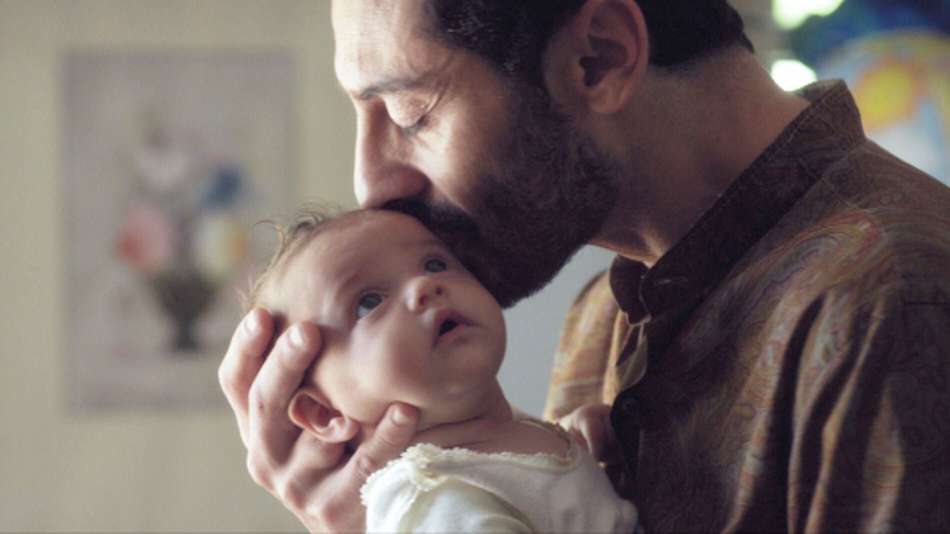 Sara nace del amor entre Leticia y Abdel