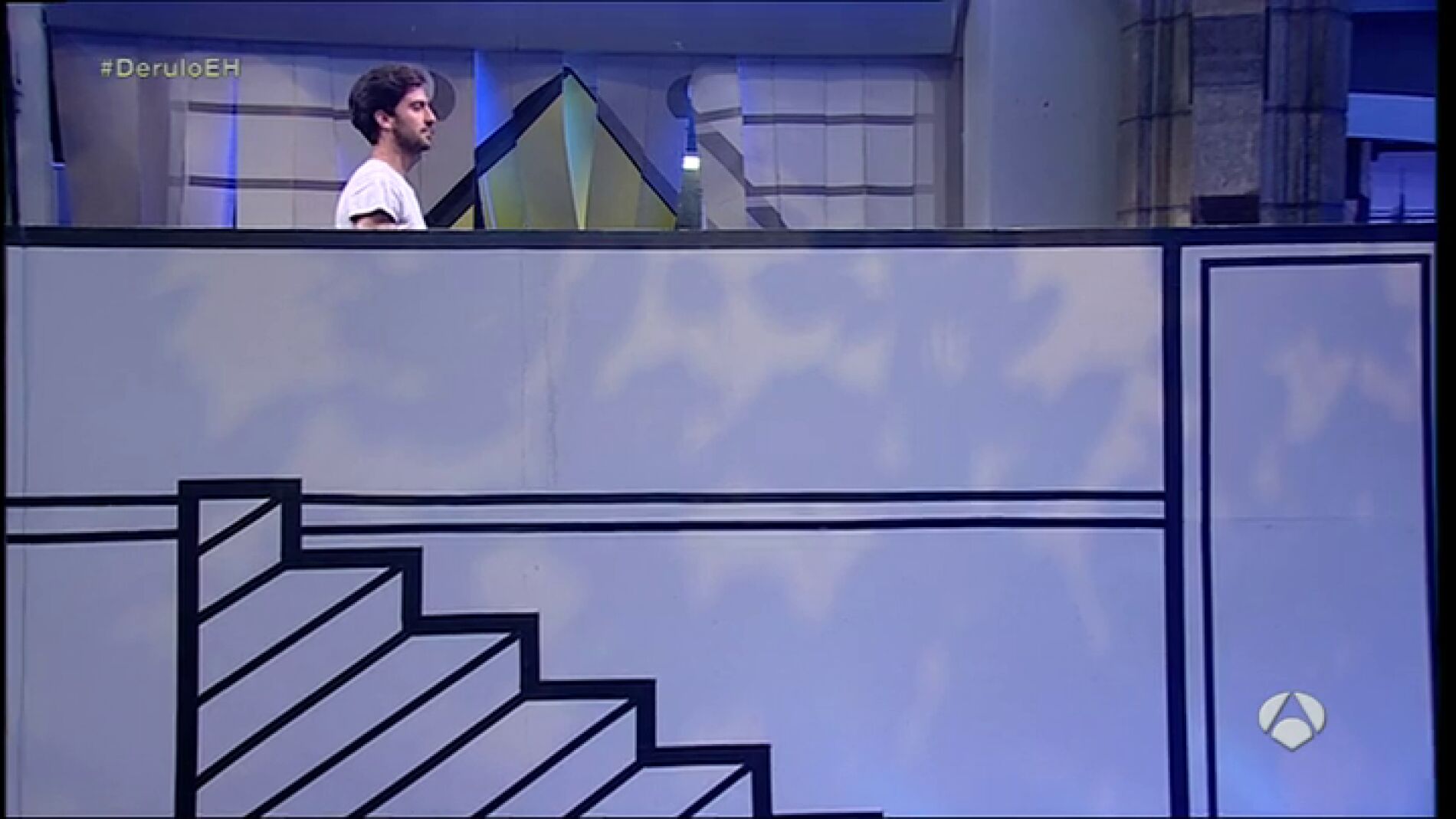 Jason Derulo hace la prueba de '¿Escalera o idiota?'