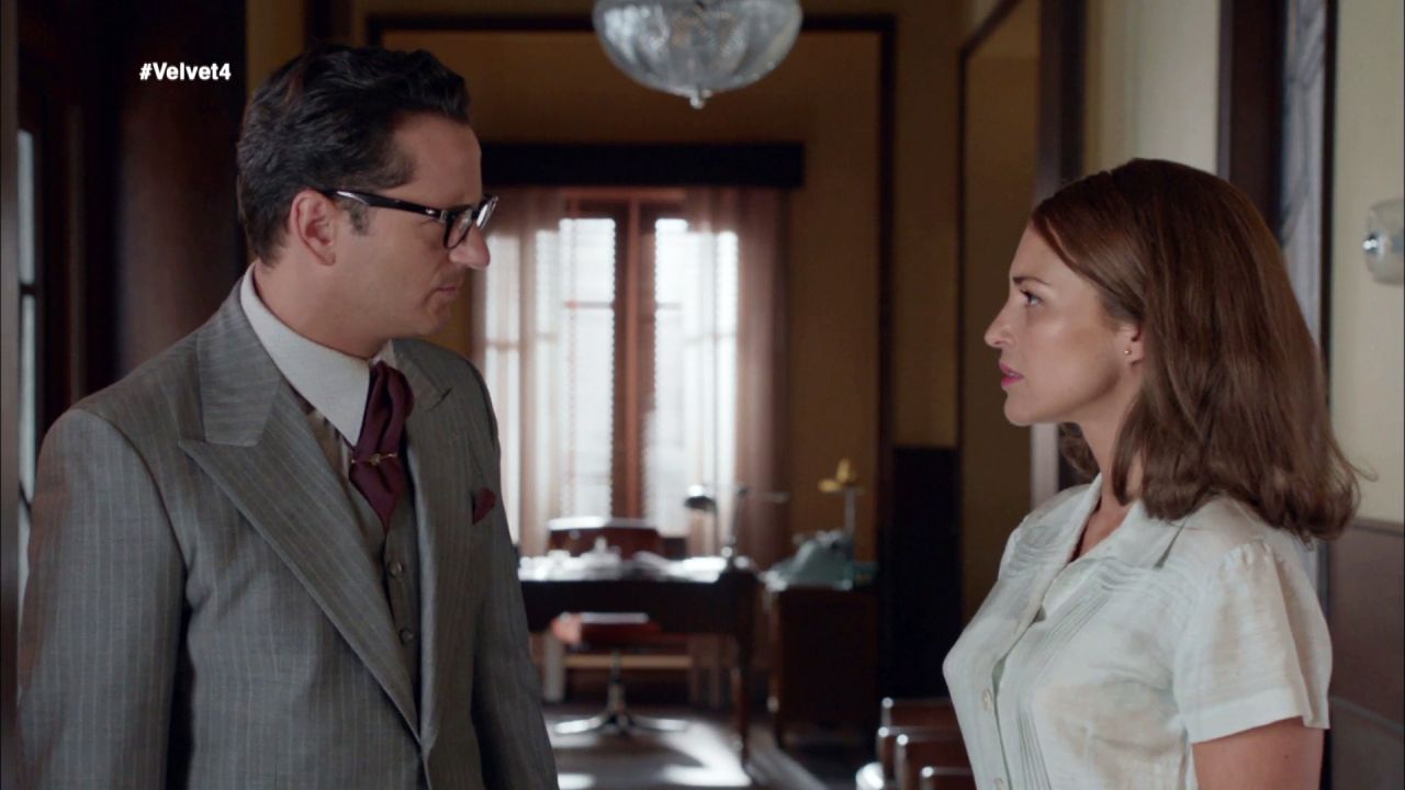 Cristina y de la Riva, contra Ana