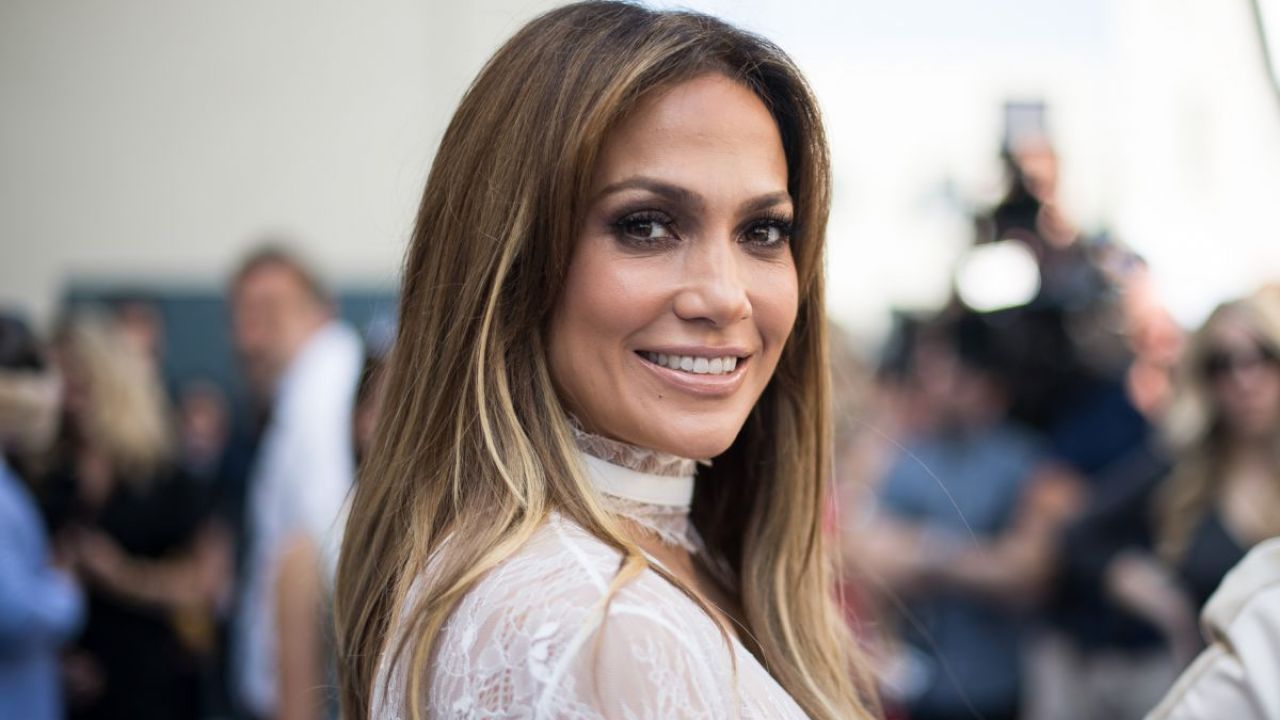 Jennifer Lopez tiene una doble que triunfa como atleta en Instagram
