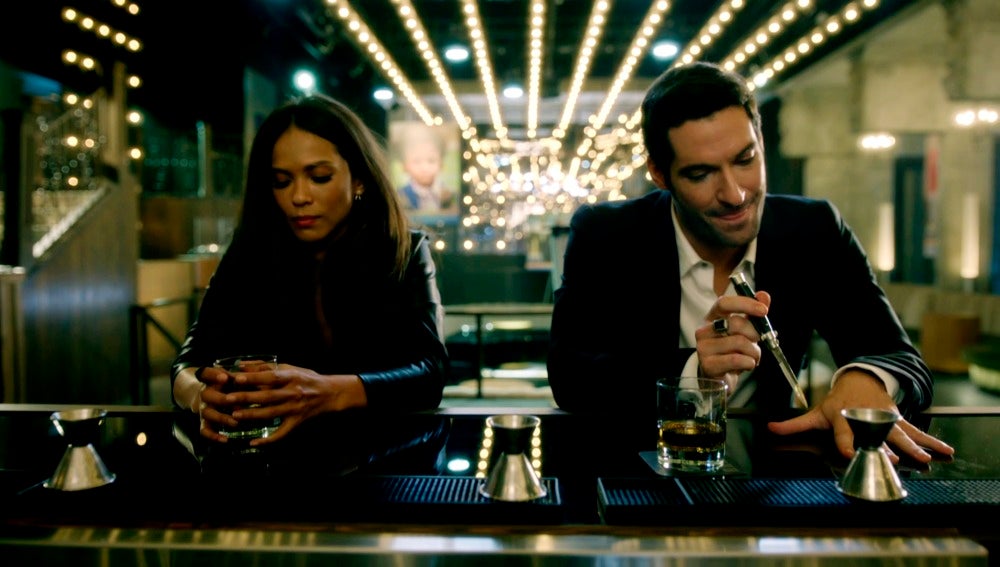 Lucifer se reconcilia con Maze