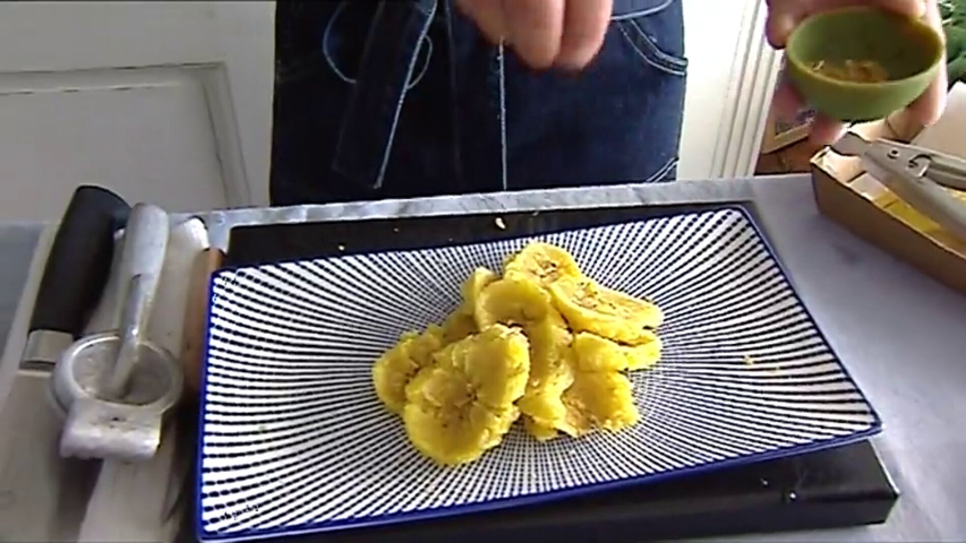 ¿Sabes lo que es el patacón? Te enseñamos a cocinar este típico plato ...