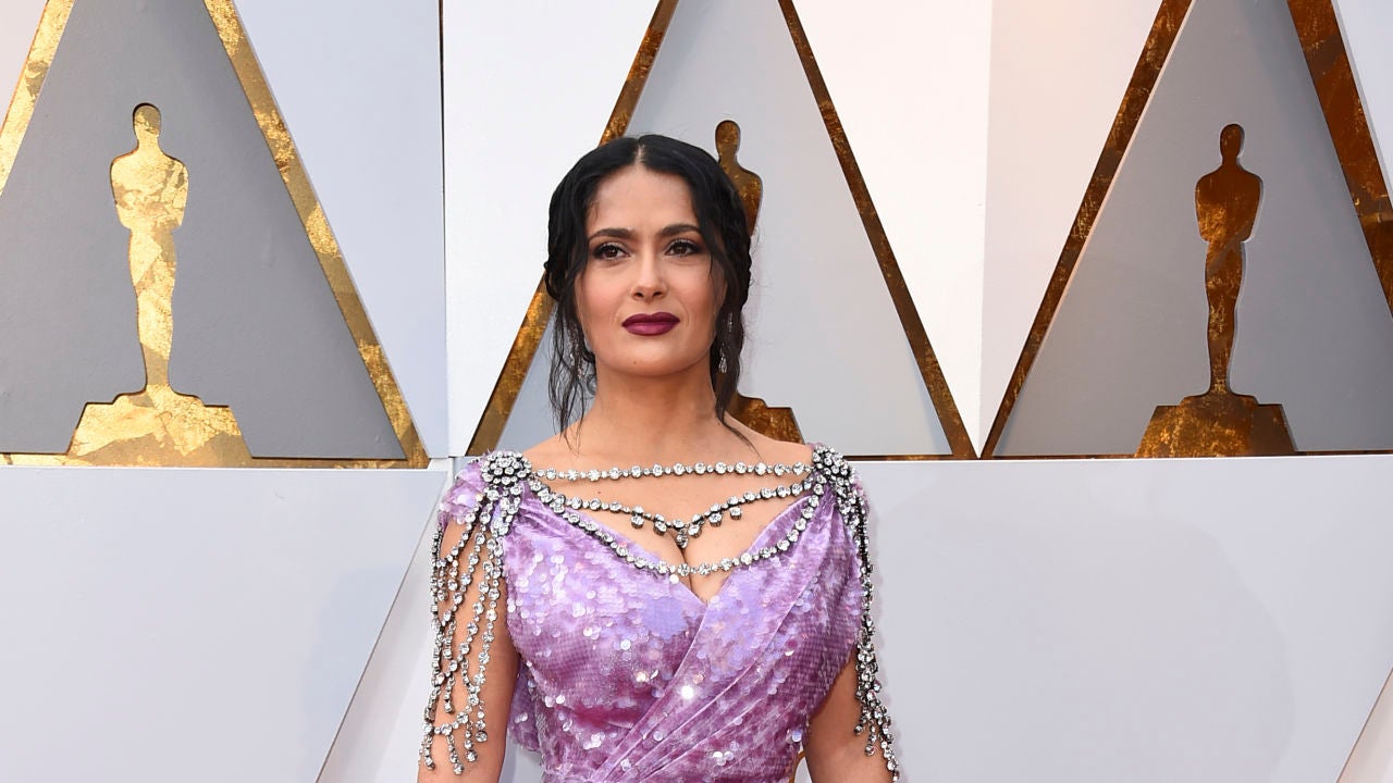 Salma Hayek, centro de los memes por su vestido en los Oscar 2018