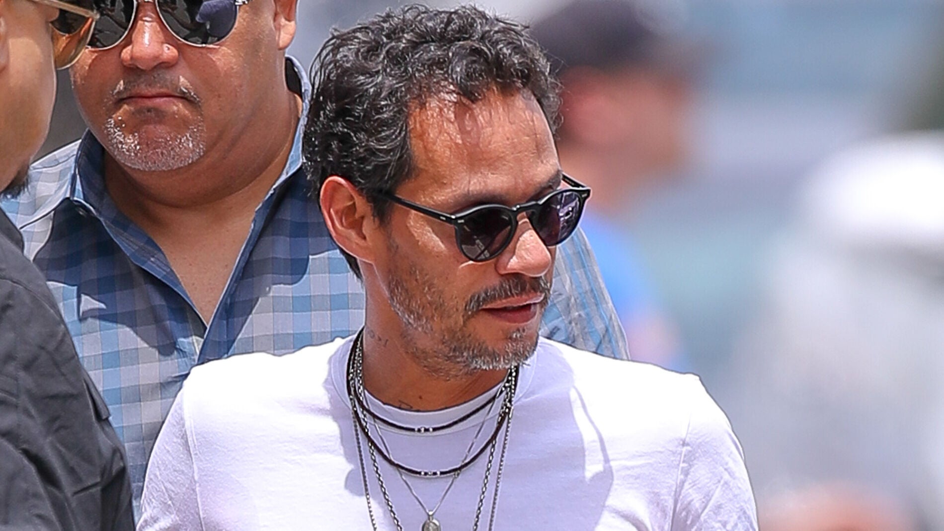 La foto de Marc Anthony con sus hijos y su padre que sorprende por lo ...