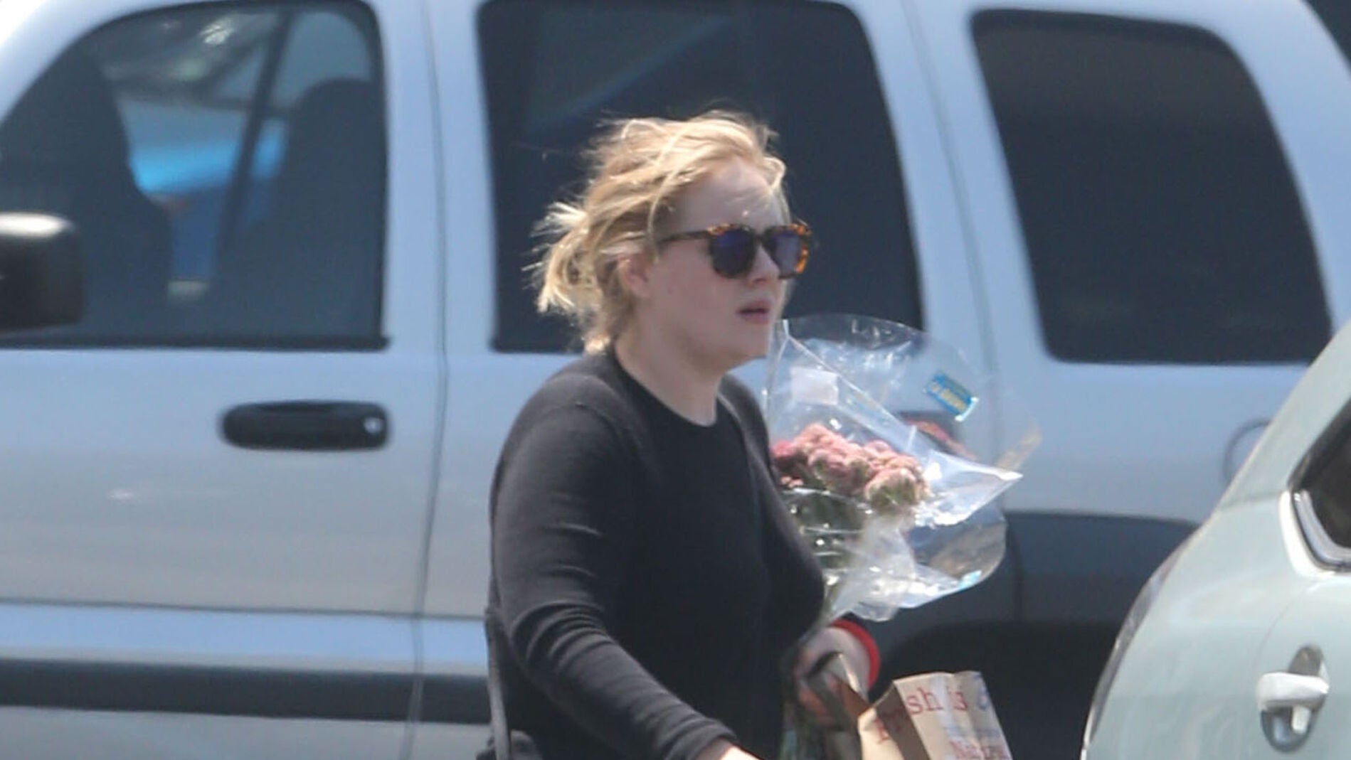 La cara de furia de Adele tras convertirse en la más buscada por los ...