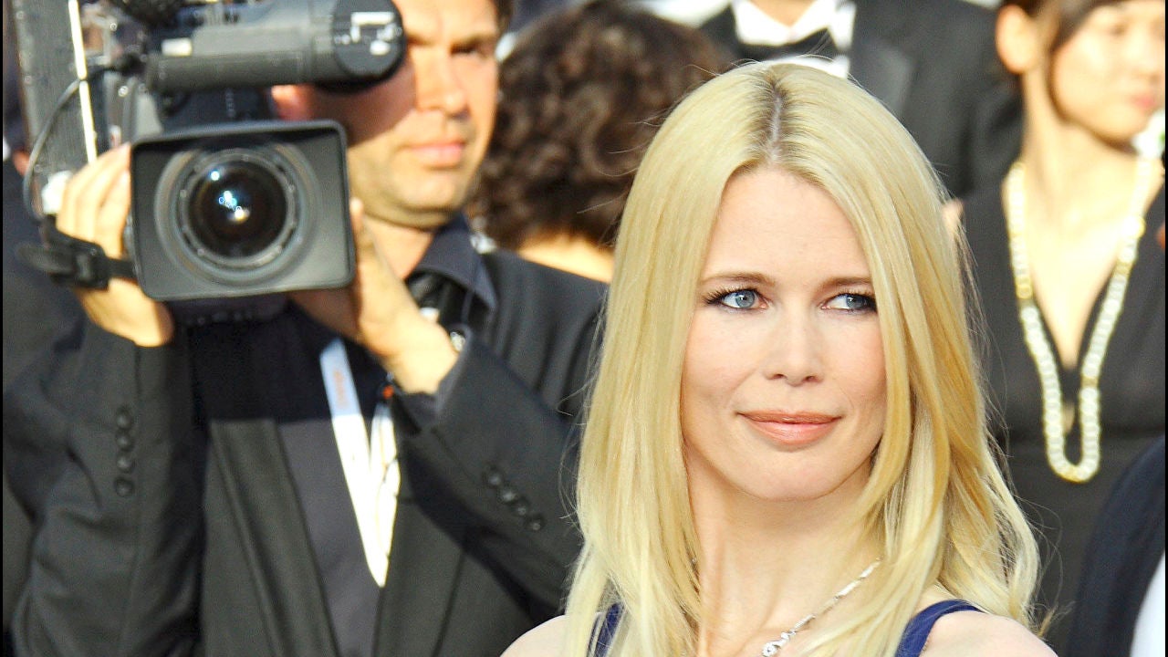 Así es ahora Claudia Schiffer a los 49 años y sin nada de maquillaje