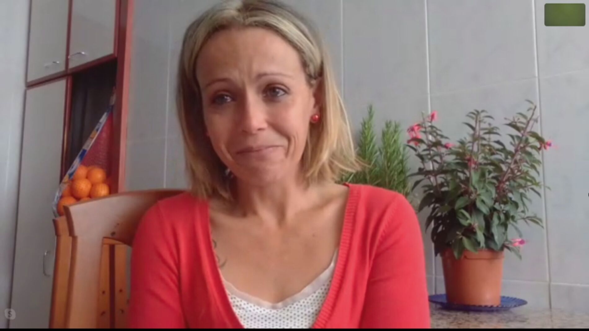 Jennifer, madre de 4 hijos sin empleo, agradece la ayuda tras ...