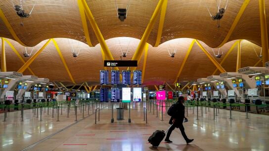 Coronavirus: Los aeropuertos españoles registraron un 80% menos de ...