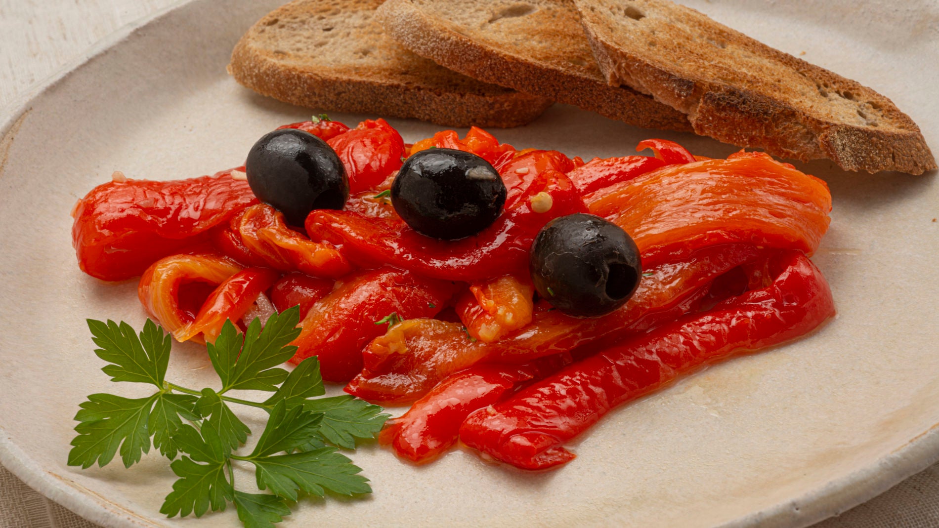 Morrones asados aliñados