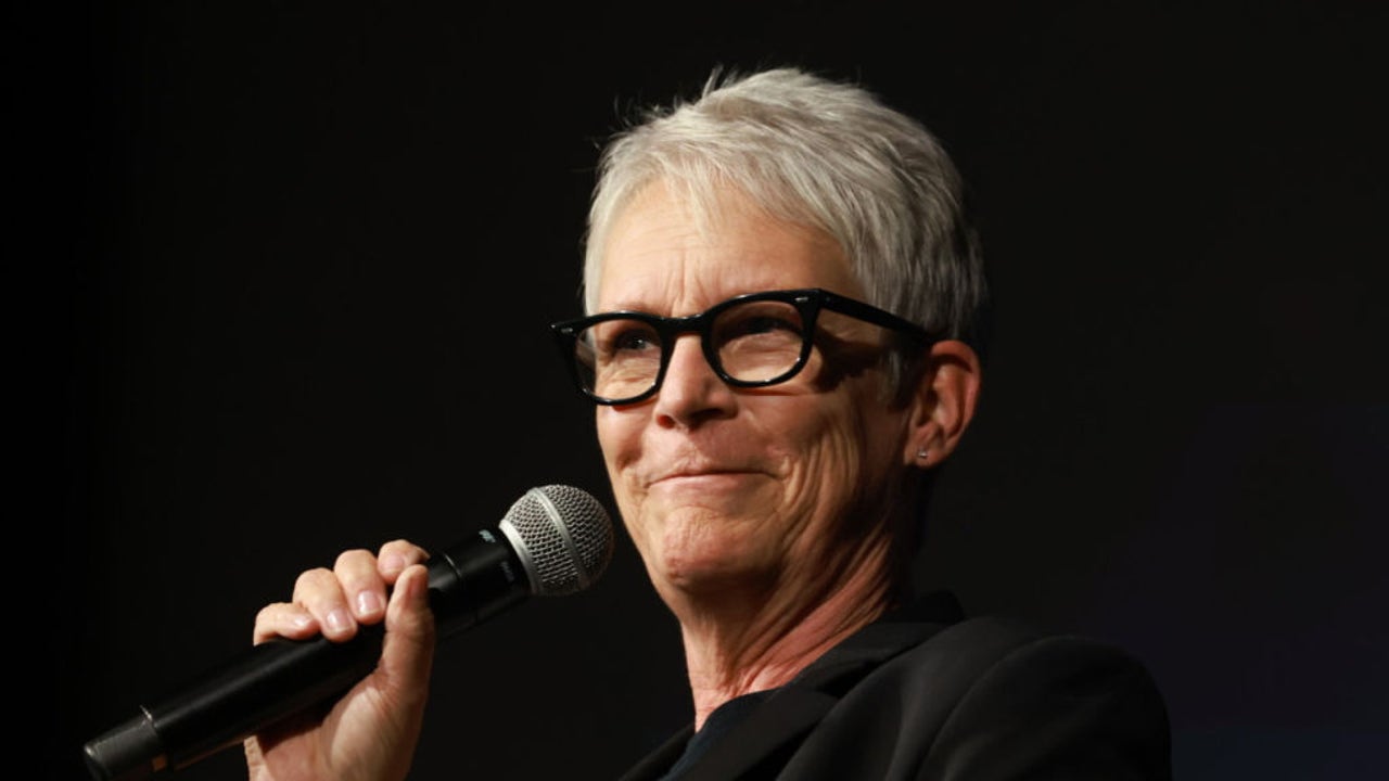 Jamie Lee Curtis Posa Orgullosa Con Su Hija Ruby Tras Su Transición De