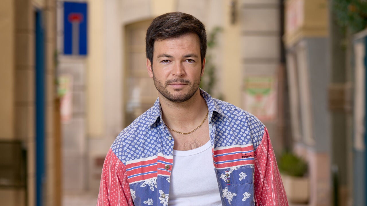 Carlos Serrano-Clark es Jorge Reyes en la undécima temporada de 'Amar ...
