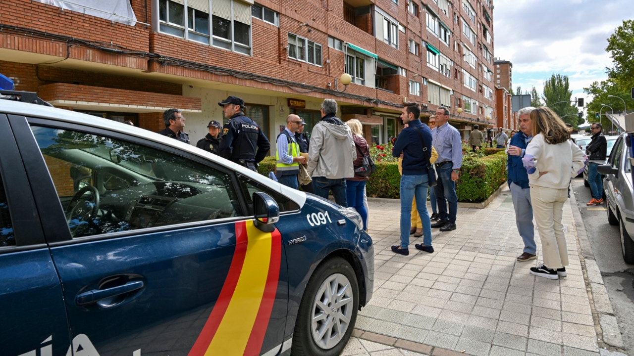 Una Menor De 7 Años Recibe A La Policía En La Casa Donde Se Encontraba