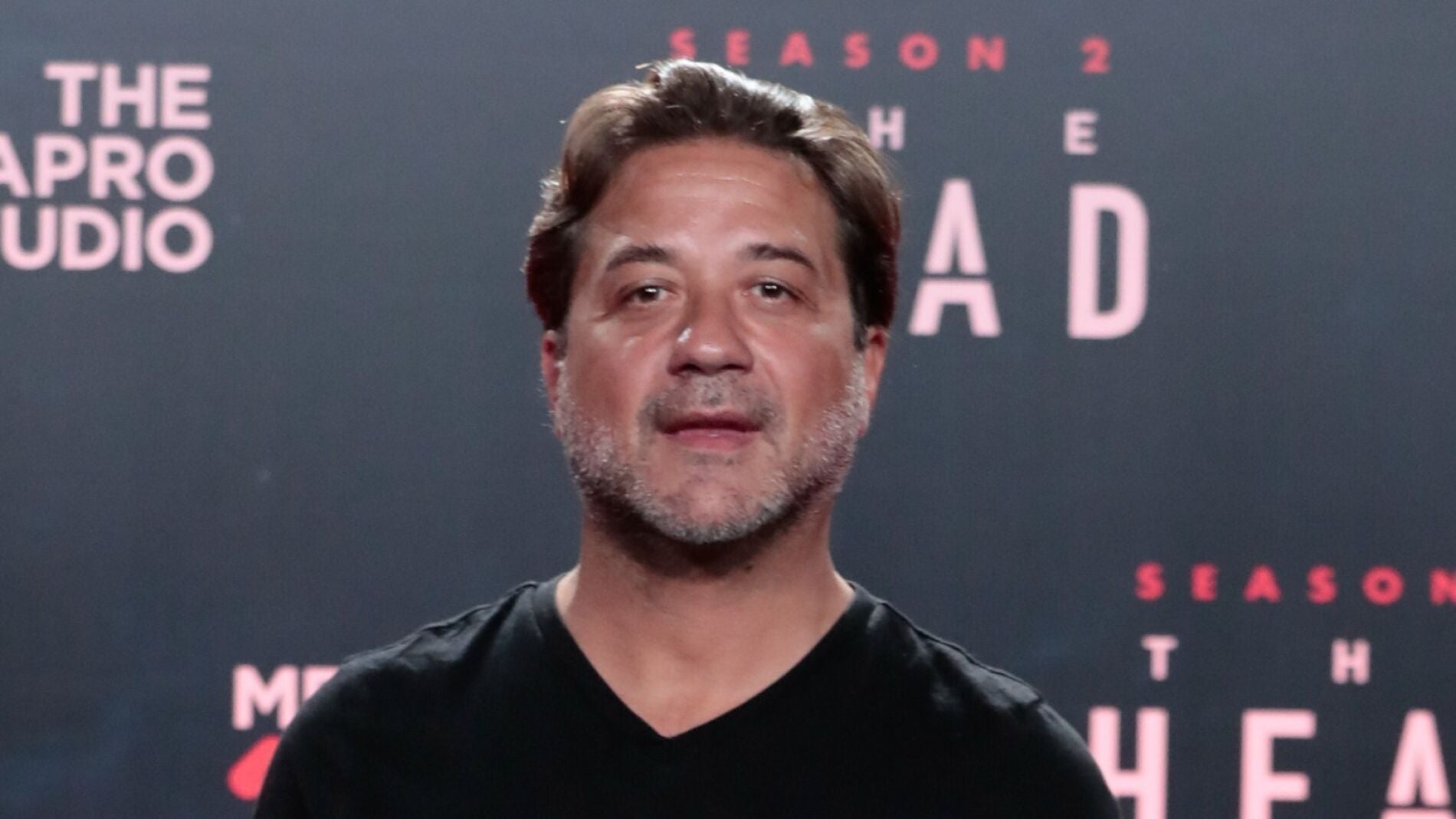 Enrique Arce, abrazado a Kate Winslet y cantando con Marion Cotillard ...