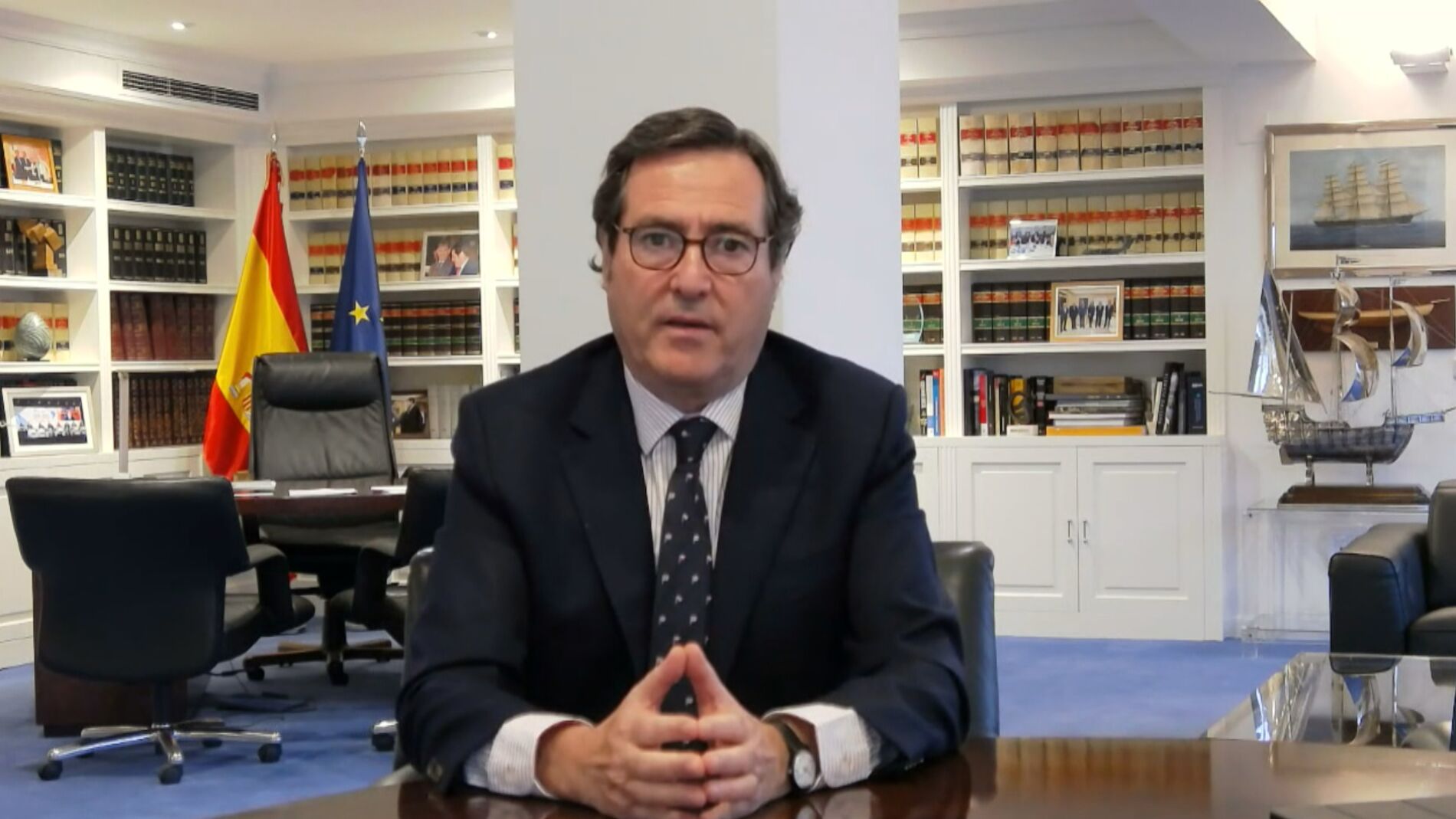 Garamendi reprende a Yolanda Díaz por la subida del SMI: "Lo que dice ...