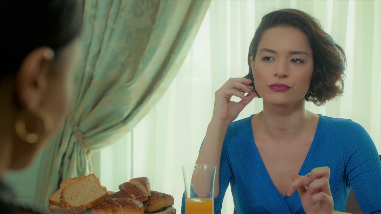 Descubre a Şafak Pekdemir, Zehra Argun en ‘Pecado Original’