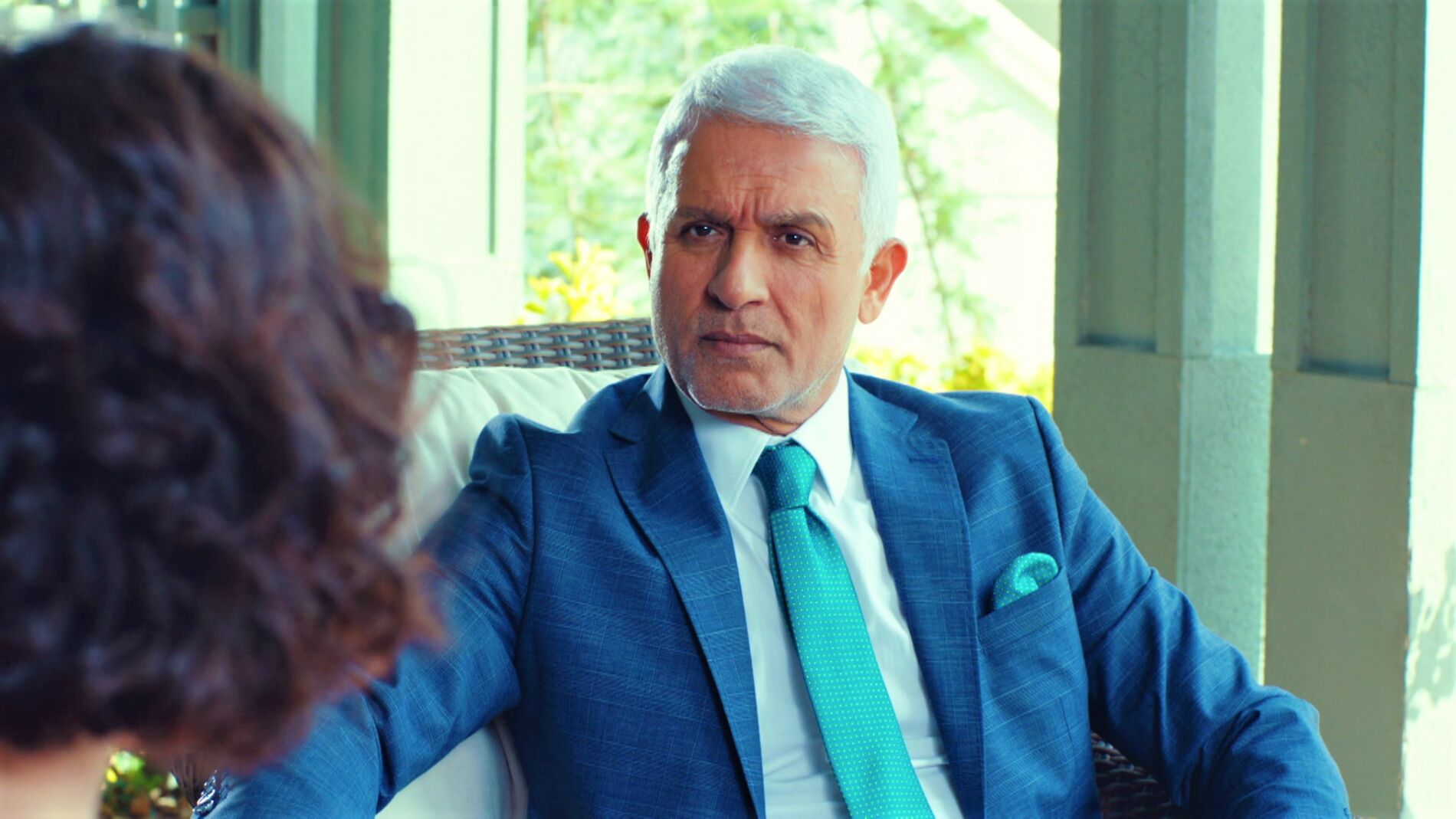 Halit le cuenta a sus hijas que se va a casar con Yildiz… ¿Lo aceptarán?