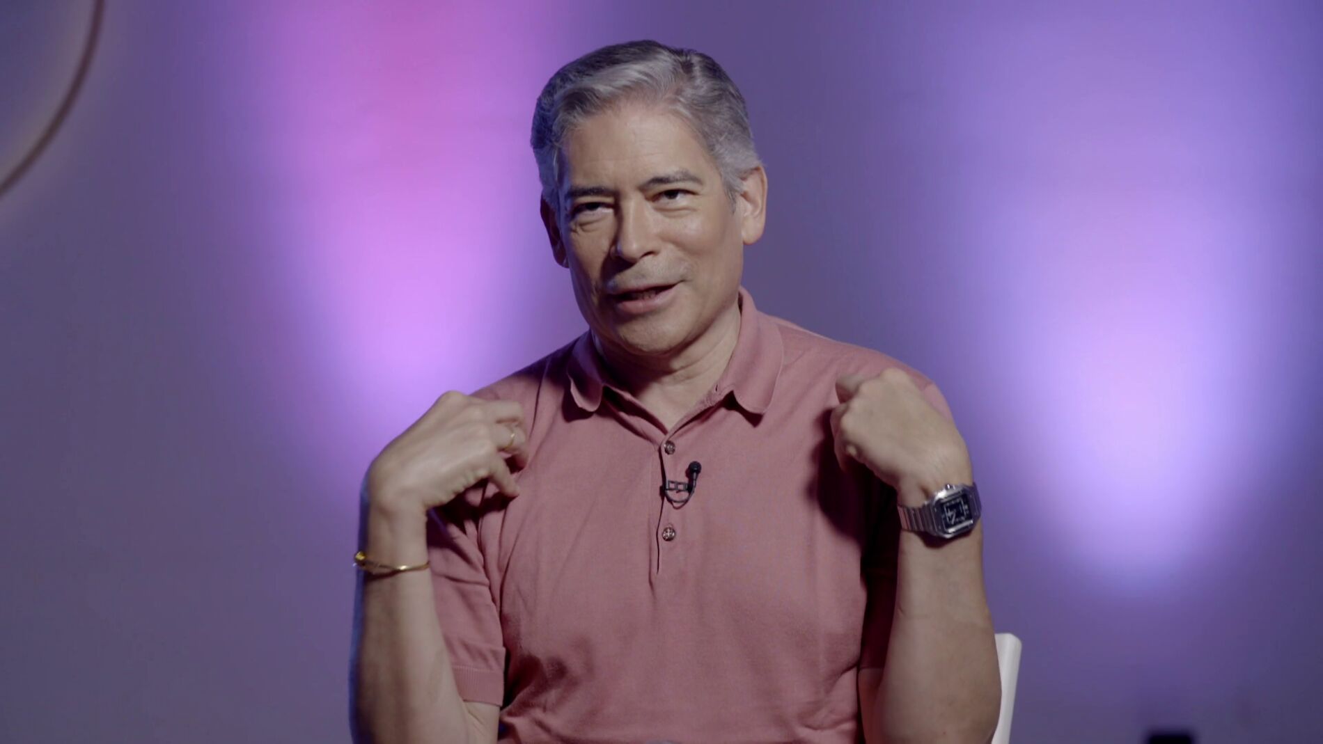 La sorpresa de Boris transformado en una diva del pop: “Os amo a todos”