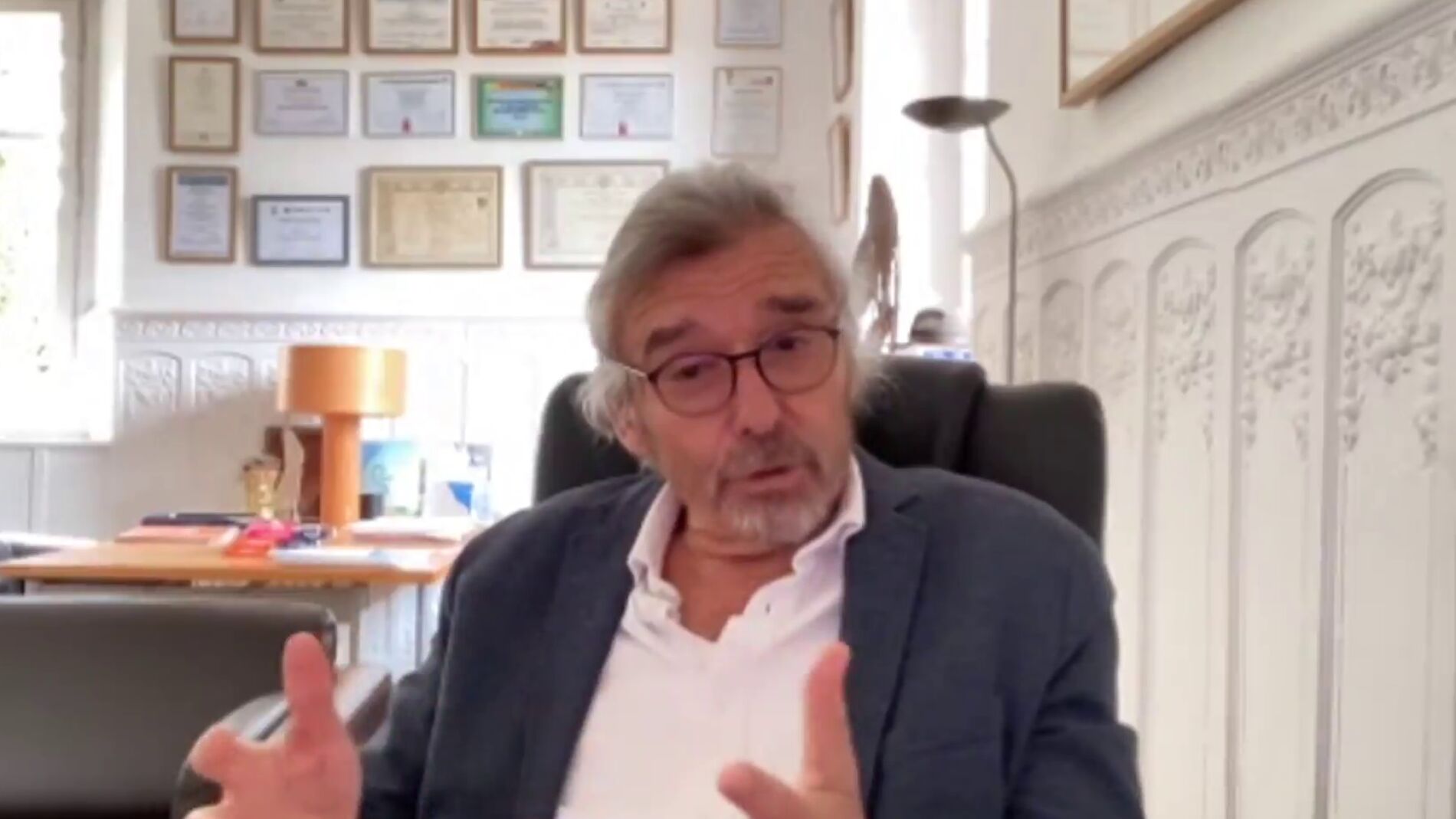 La alerta del doctor Josep María Fàbregas: "Los filtros en las redes ...
