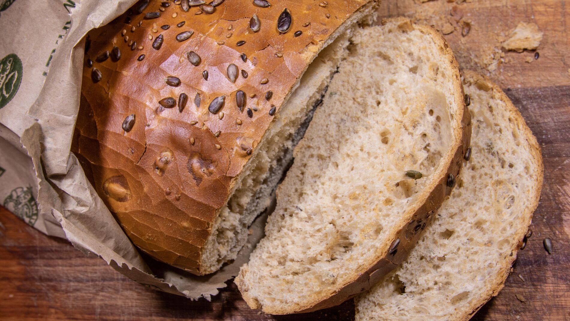 ¿Barra de pan seca y dura? Con este truco tu barra volverá a estar ...