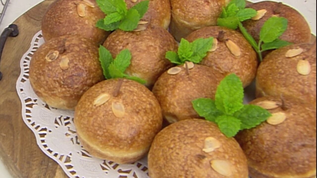 Receta fácil de panecillos caseros de manzana, de Joseba Arguiñano