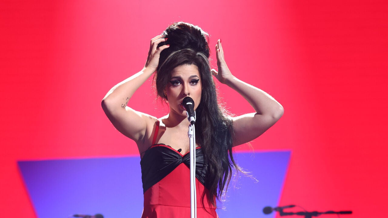 Bruno Mars, Amy Winehouse y Raffaella Carrà esperan en 'Tu cara me ...