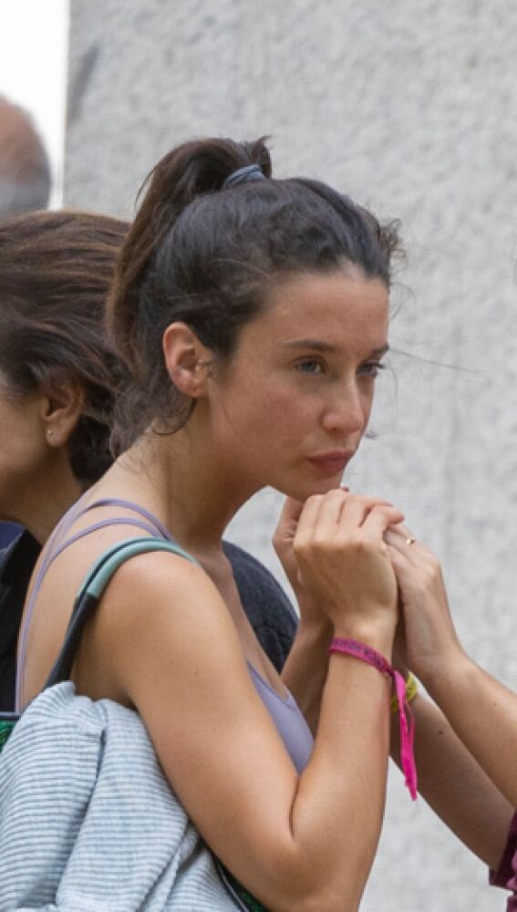 María Pedraza, desolada en el tanatorio tras la muerte de su padre días ...