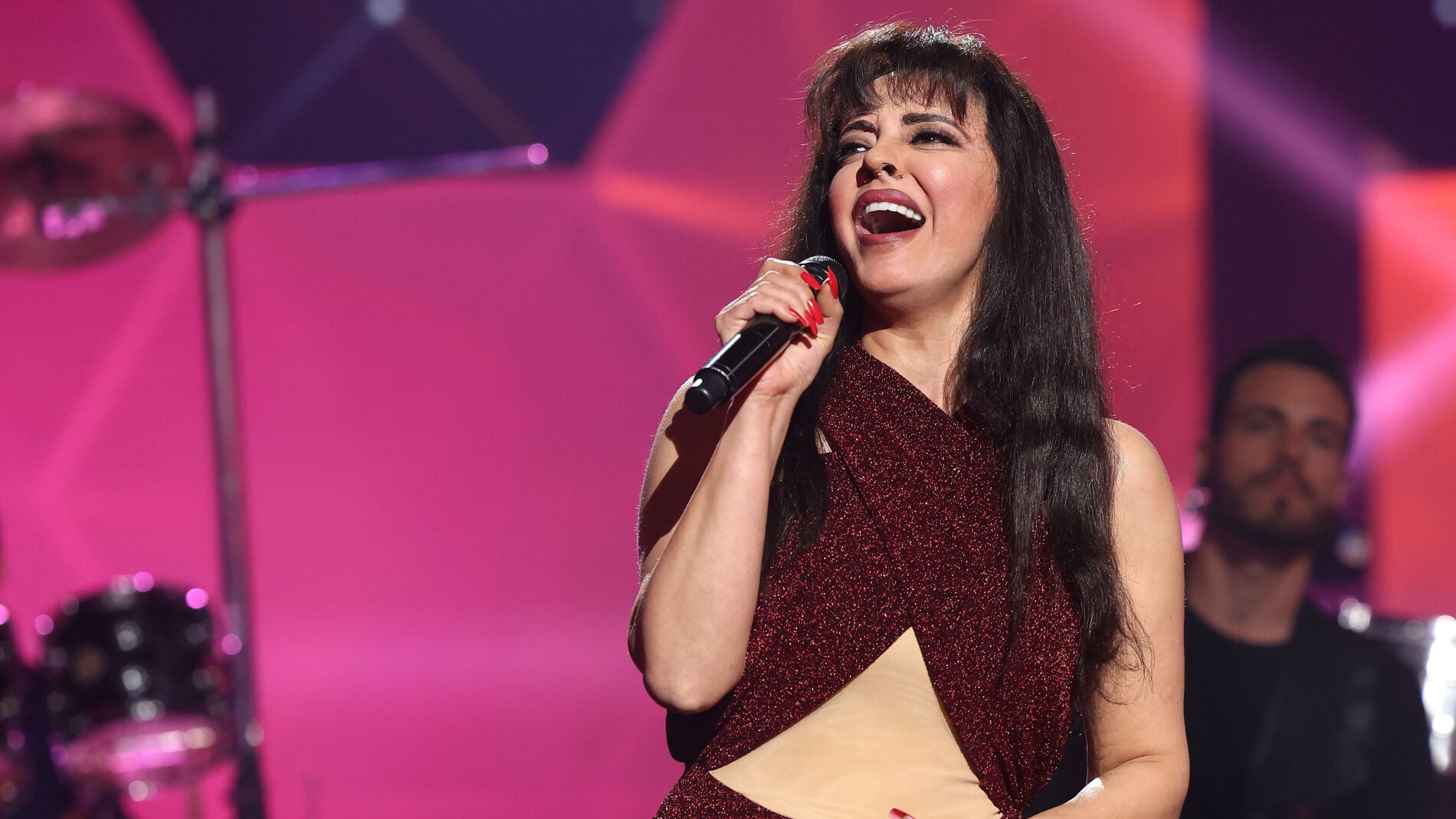 Merche, nueva reina del tex-mex como Selena con ‘Como la flor’