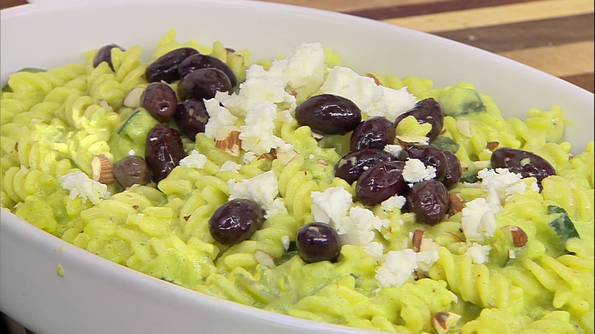 Receta de fusilli con crema de calabacín y queso feta…¡de temporada!