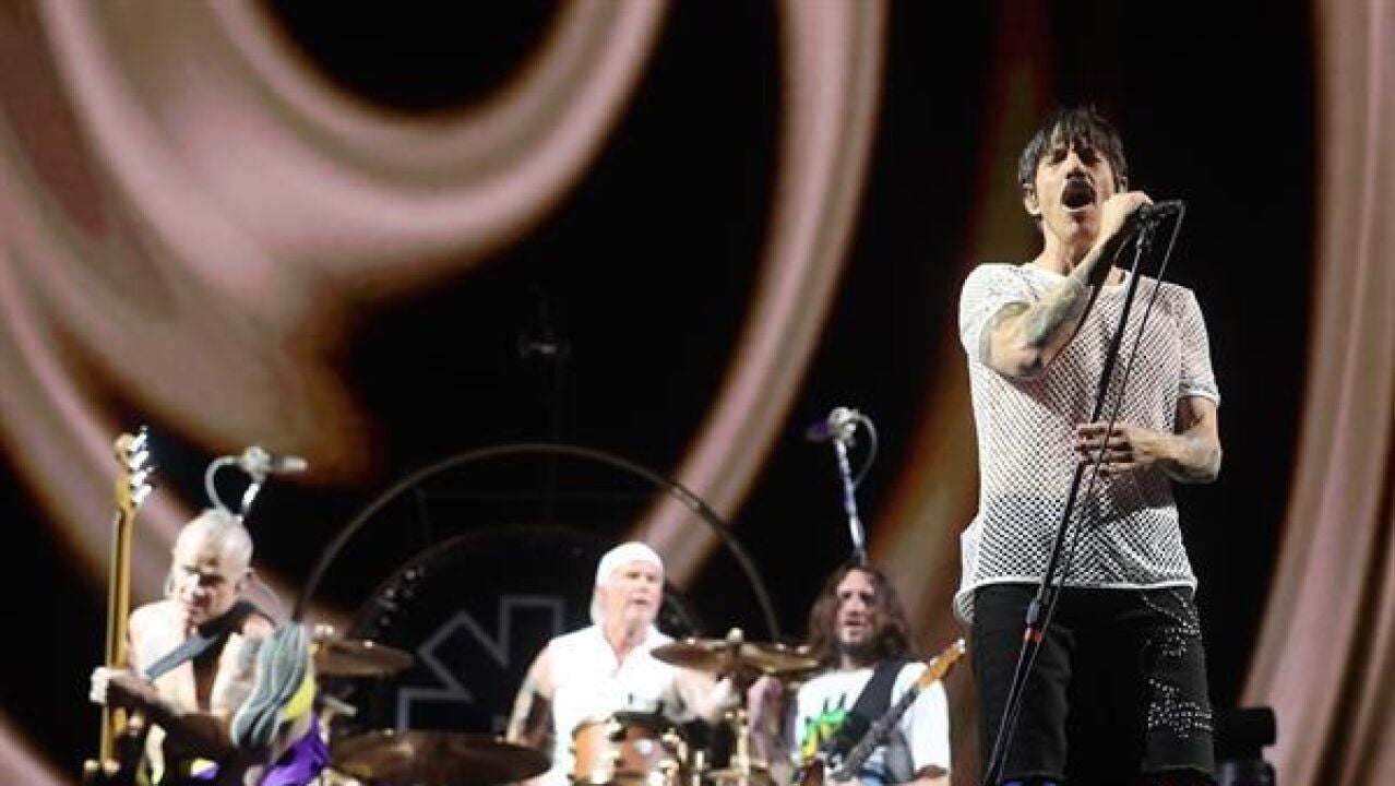 Liam Gallagher y Red Hot Chili Peppers ponen el broche final en la ...