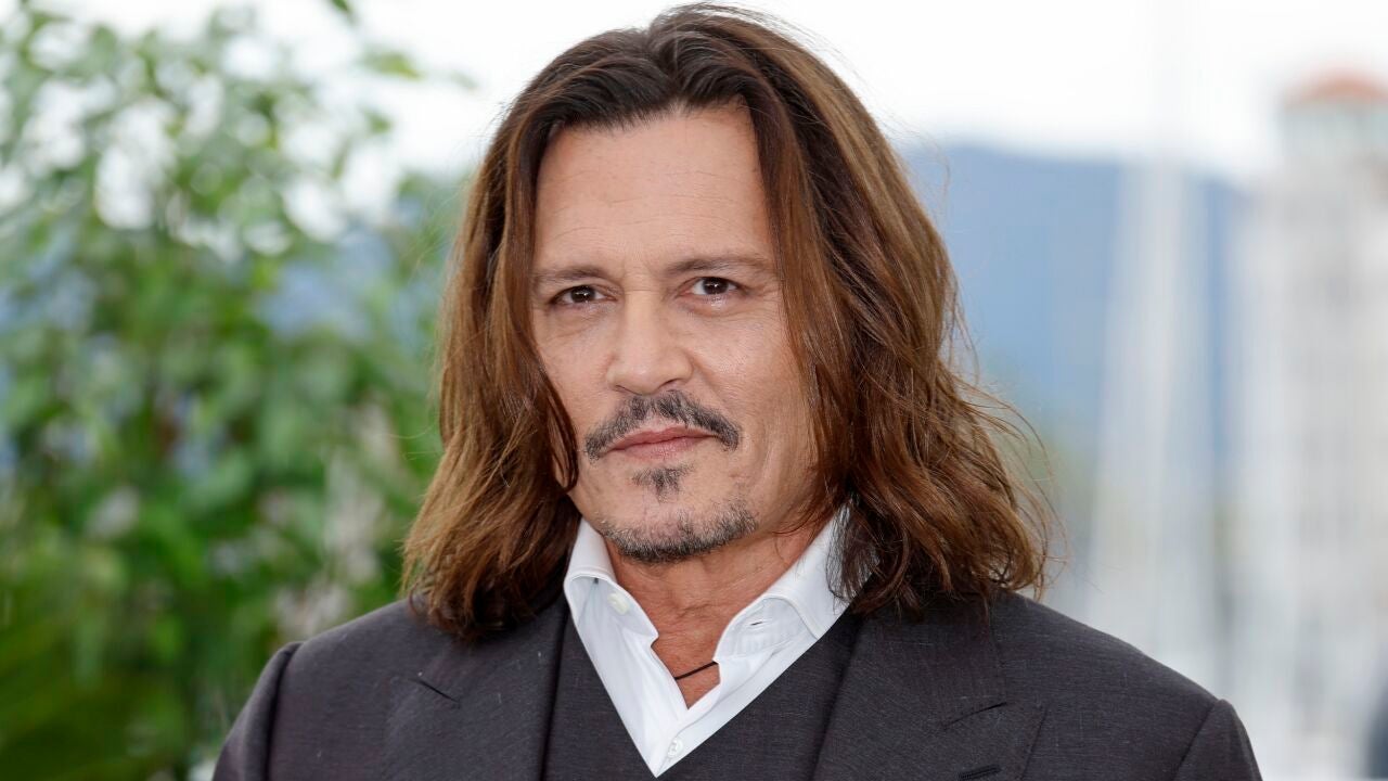 Johnny Depp, enamorado de una modelo de 28 años: Rehace su vida 2 años ...