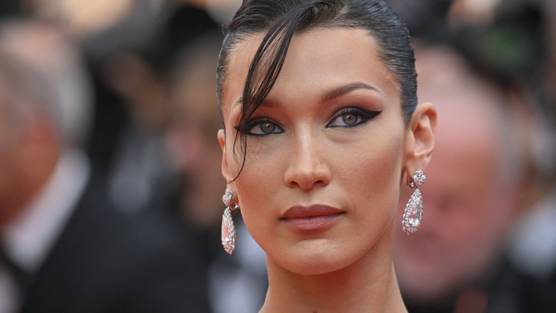 Las duras imágenes de Bella Hadid al empeorar su salud por su ...