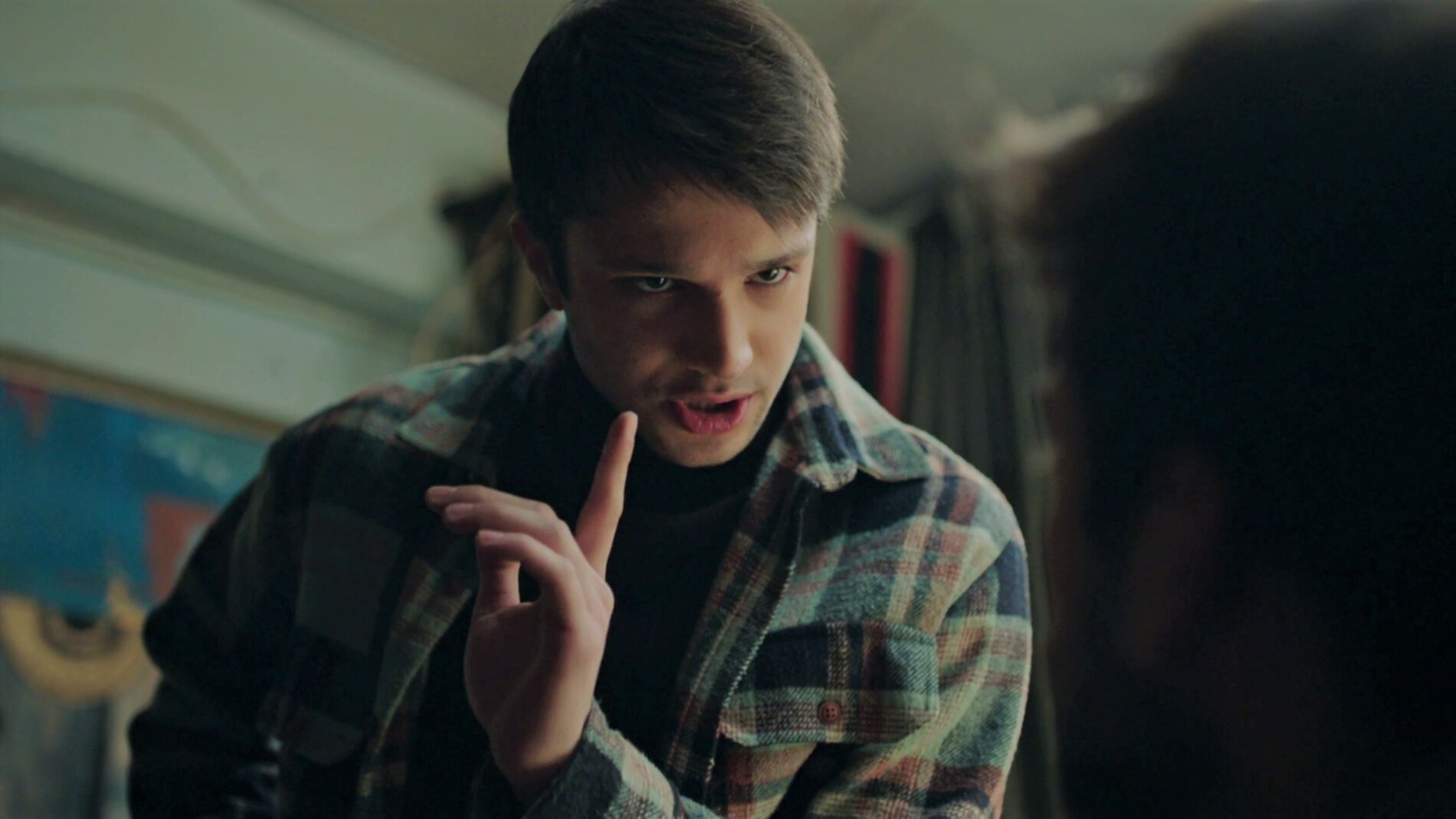 ¡Çinar descubre que el ayudante de Yekta lo grabó toda la noche del ...