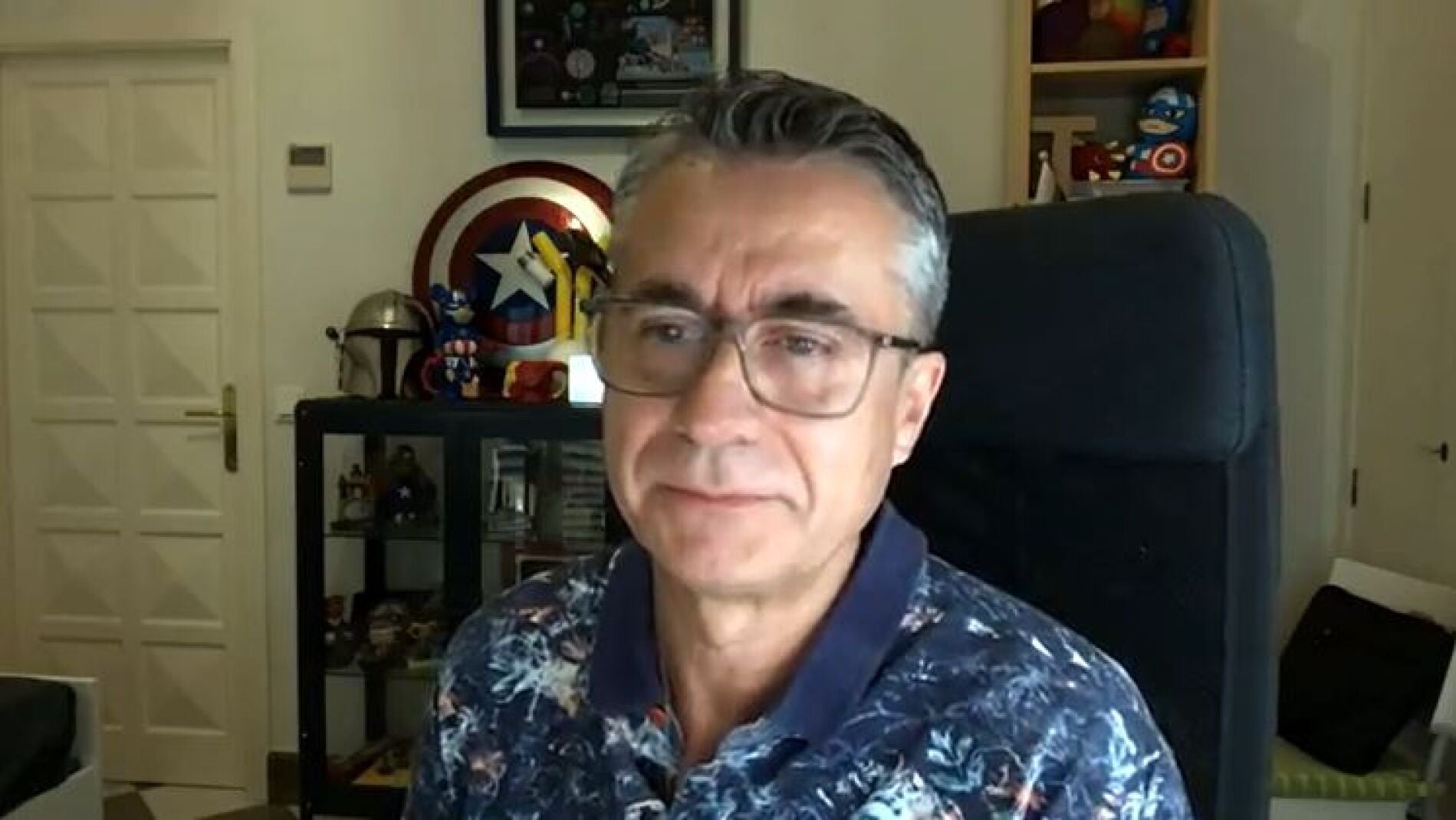 El inmunólogo Alfredo Corell ve posible que vuelvan las mascarillas "en ...