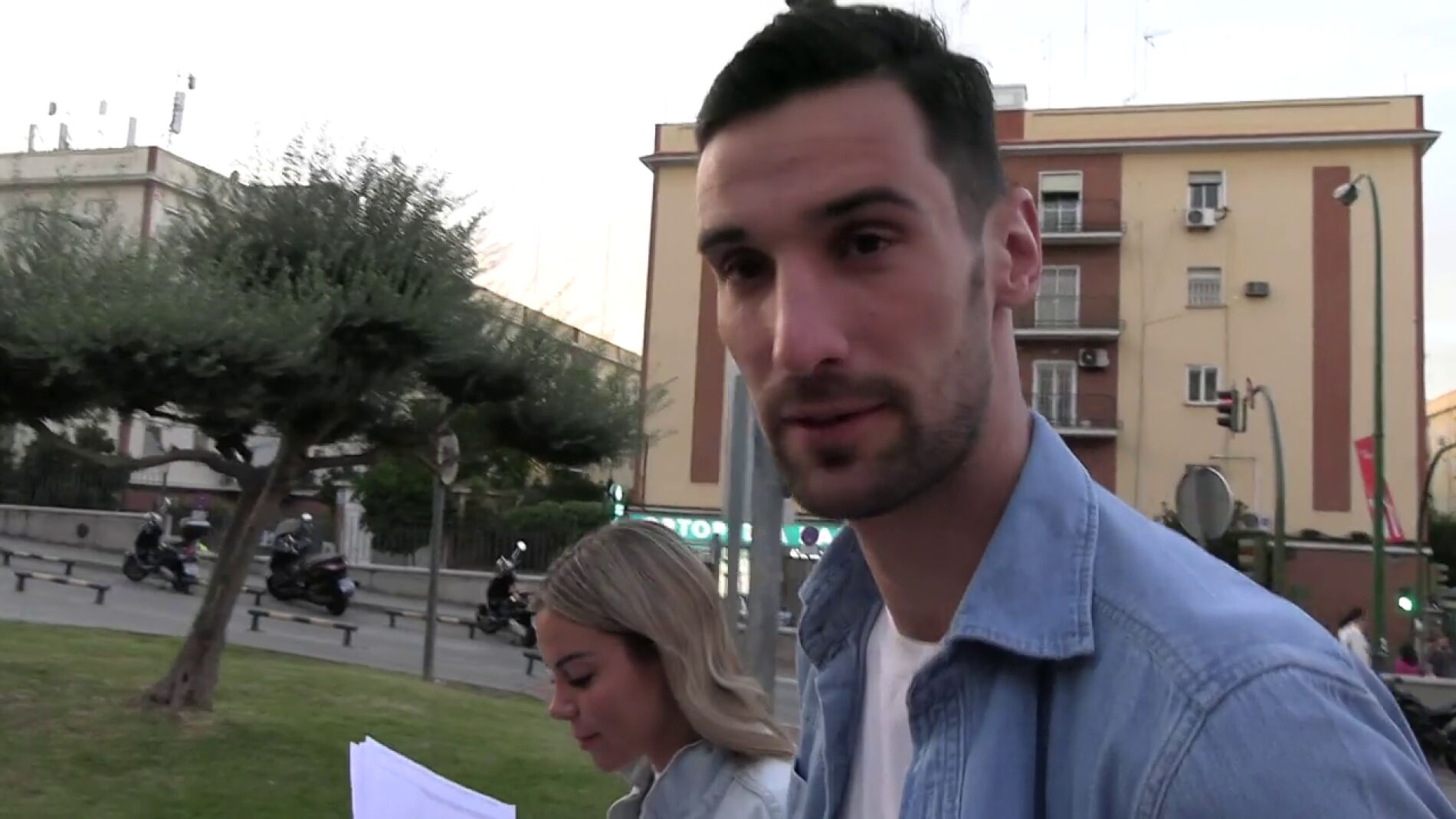 Sergio Rico desvela si podrá volver a jugar al fútbol tras su revisión ...