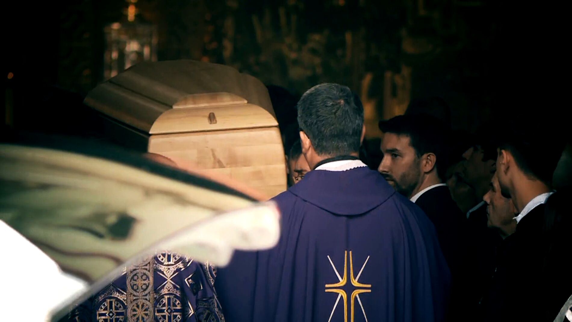 Entre lágrimas y con un silencio demoledor: así ha sido despedido ...