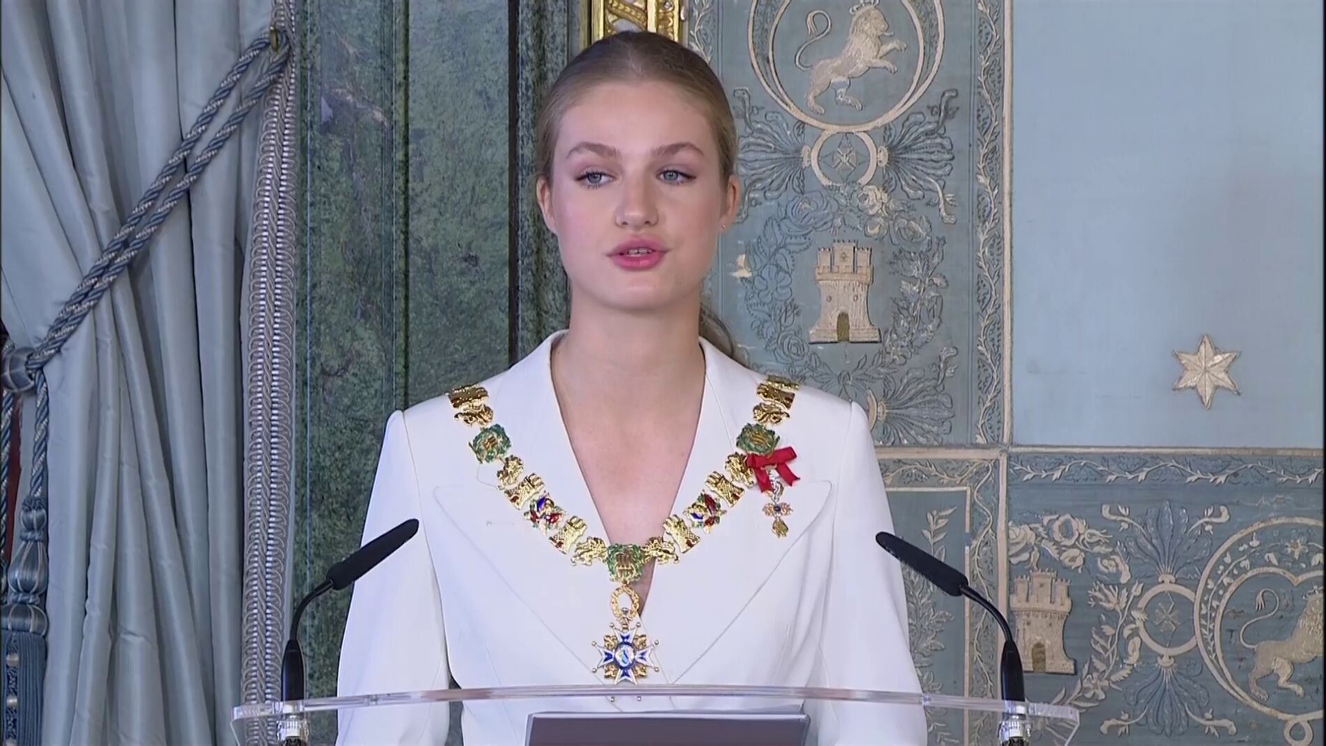 La princesa Leonor: "Les pido que confíen en mí, como yo tengo puesta ...