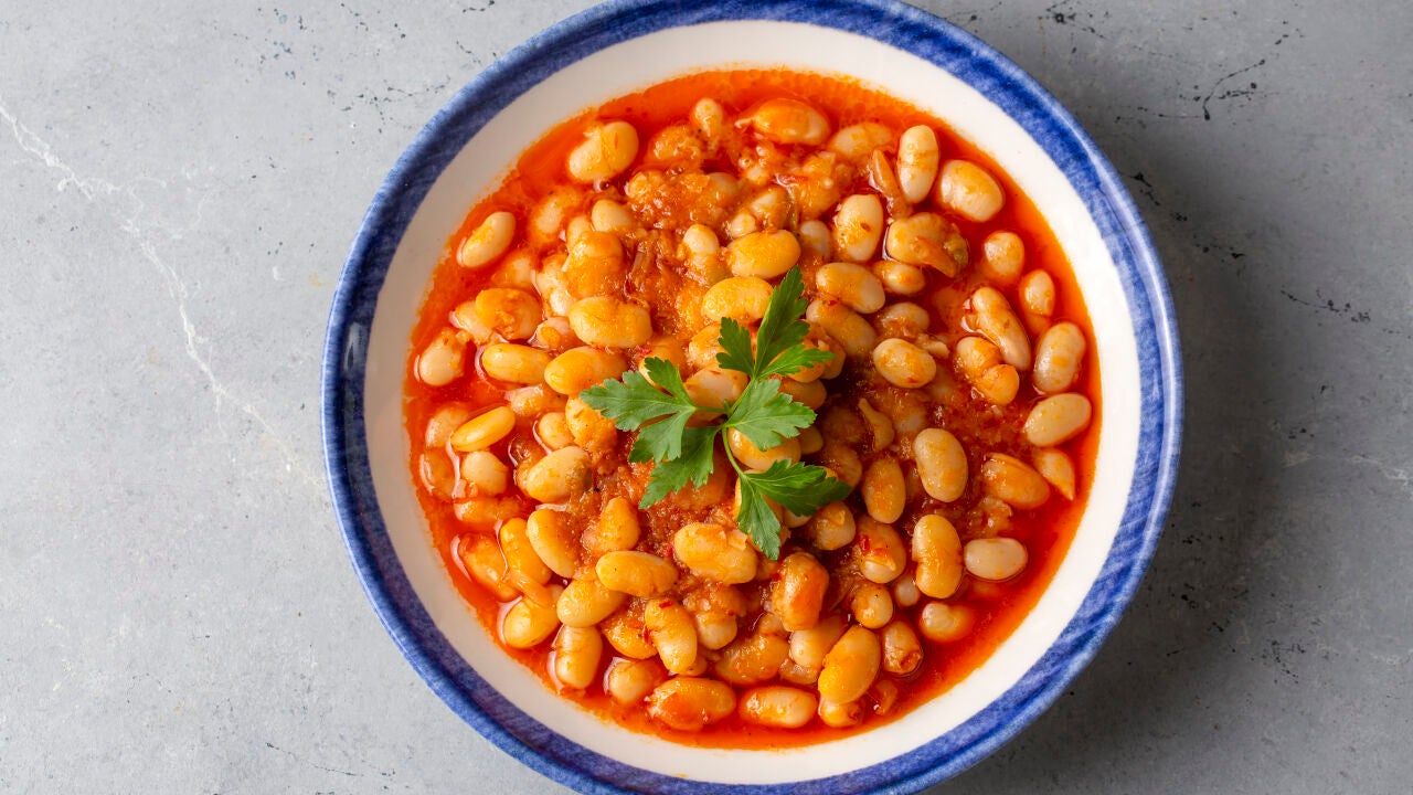 Este es el truco para desgrasar las comidas con solo un cubito de hielo
