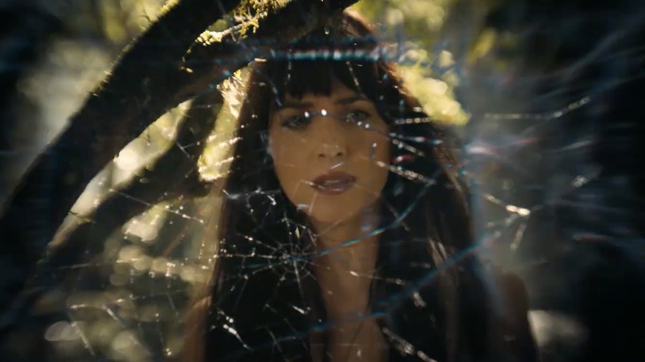 Primer tráiler de Madame Web: Así se maneja Dakota Johnson como nueva ... Primer tráiler de Madame Web: Así se maneja Dakota Johnson como nueva ...