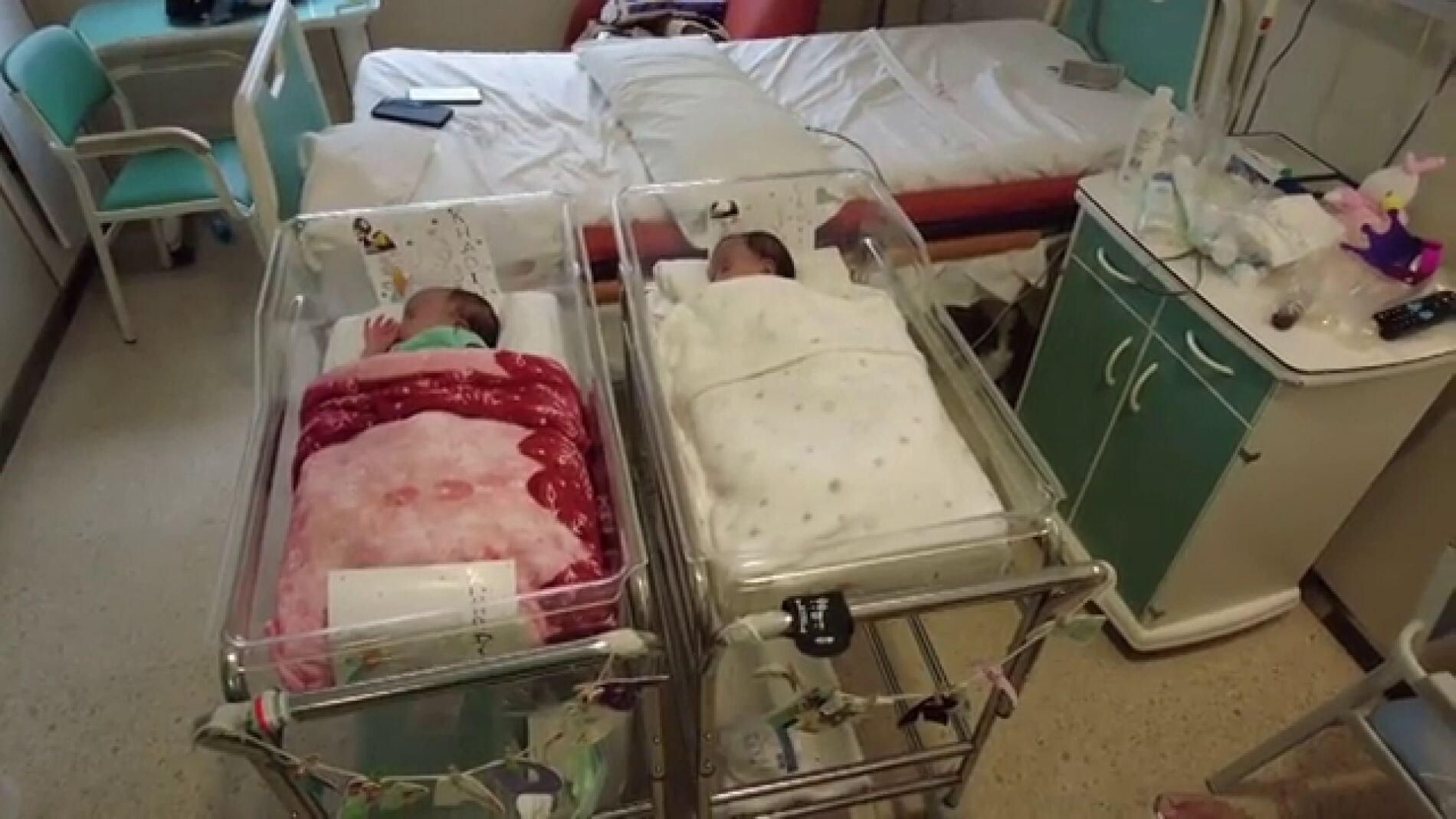 Las siamesas de Mauritania empiezan una nueva vida 'separadas' tras el ...