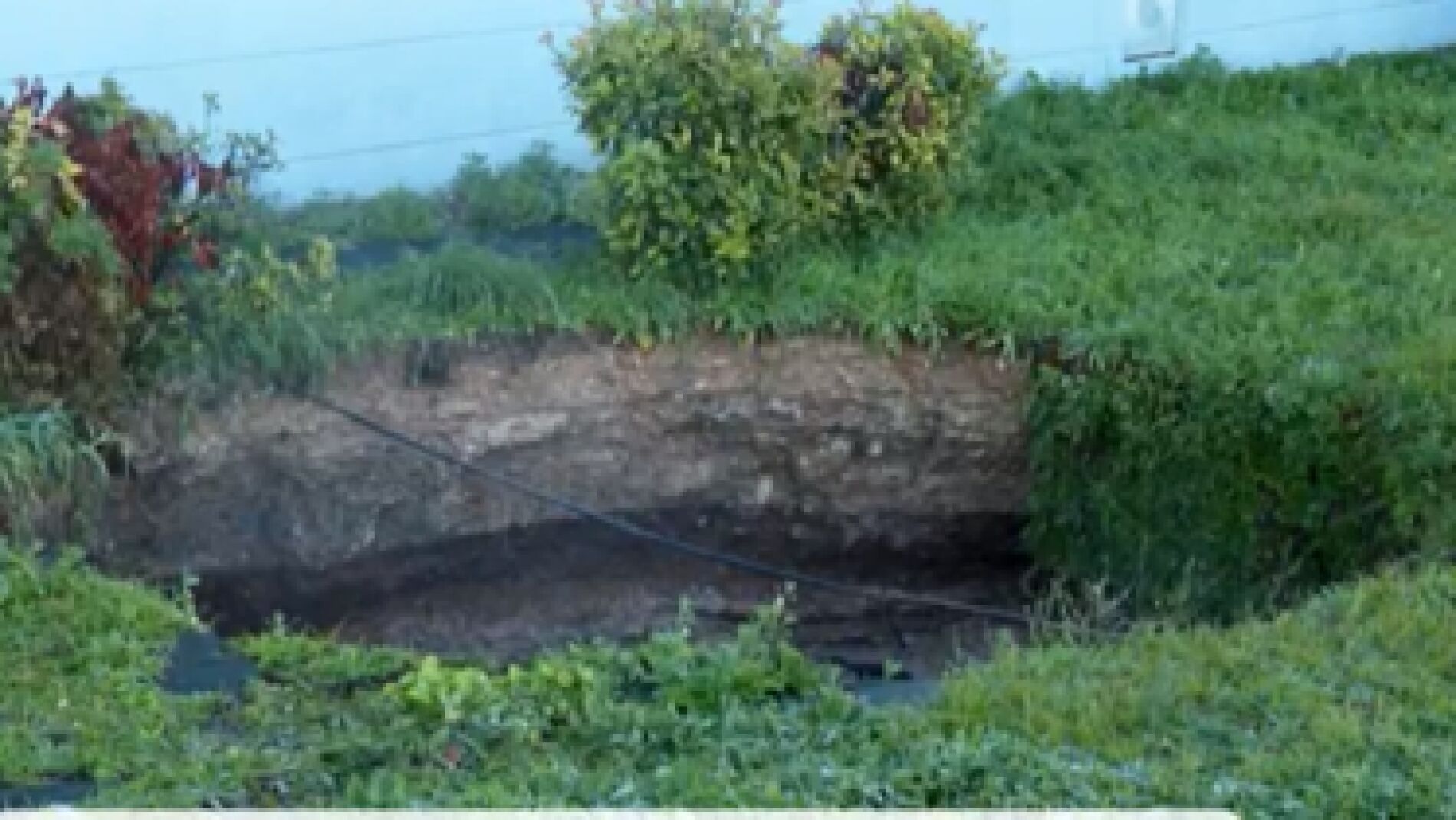 El socavón misterioso de Aranjuez sigue creciendo y aún no se sabe su ...