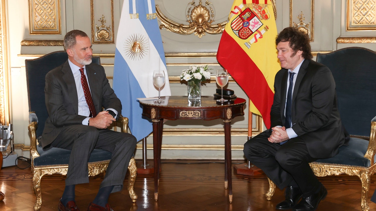 Felipe VI meets with Javier Milei for the inauguration of the Argentine ... Felipe VI meets with Javier Milei for the inauguration of the Argentine ...