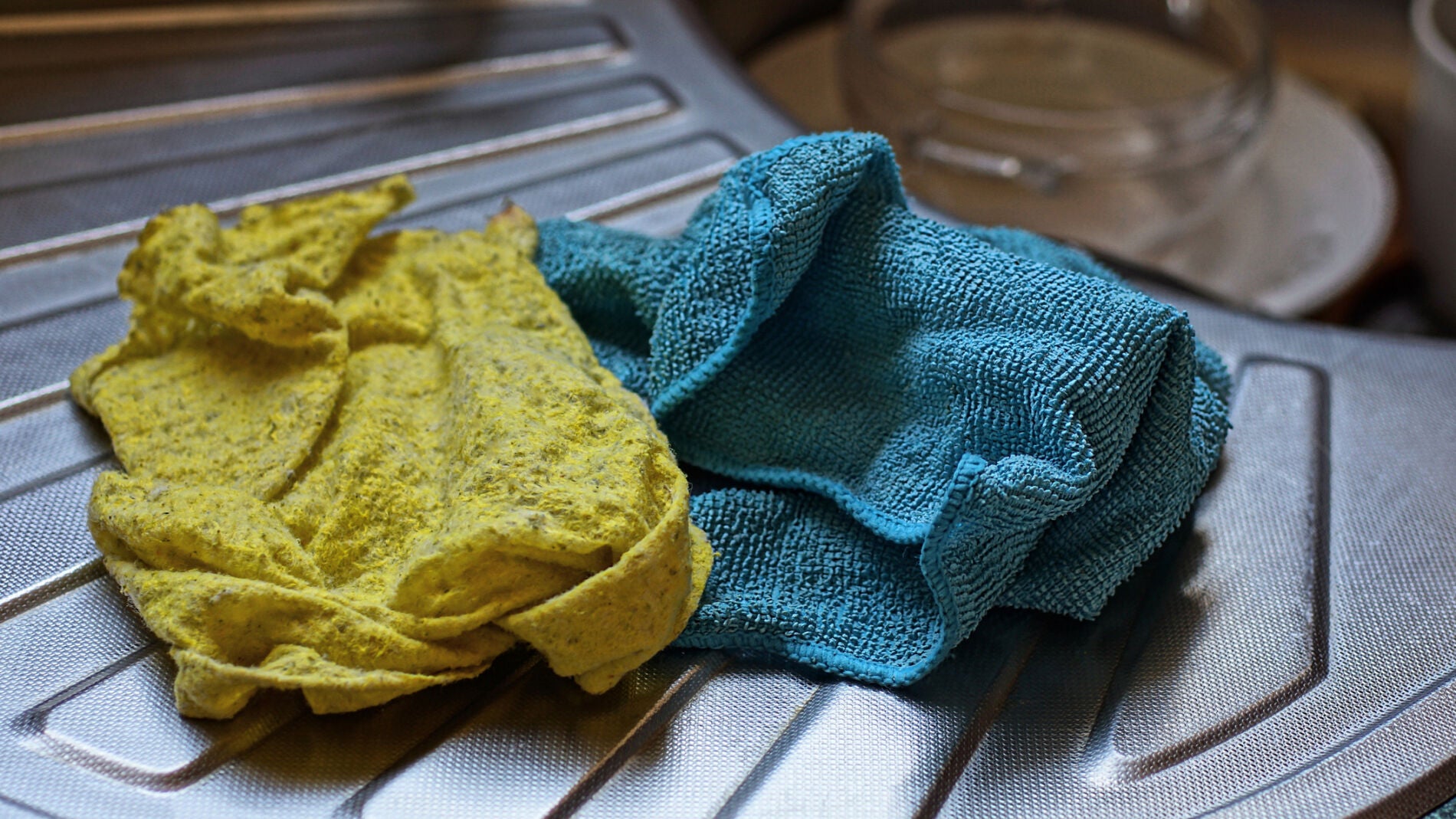 El paso que deberíamos hacer siempre cuando estrenamos una bayeta para ...