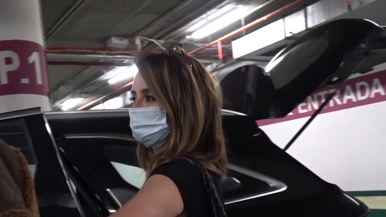 Penélope Cruz, esquiva cuando le hacen la esperada pregunta: ¿es cierto ... Penélope Cruz, esquiva cuando le hacen la esperada pregunta: ¿es cierto ...