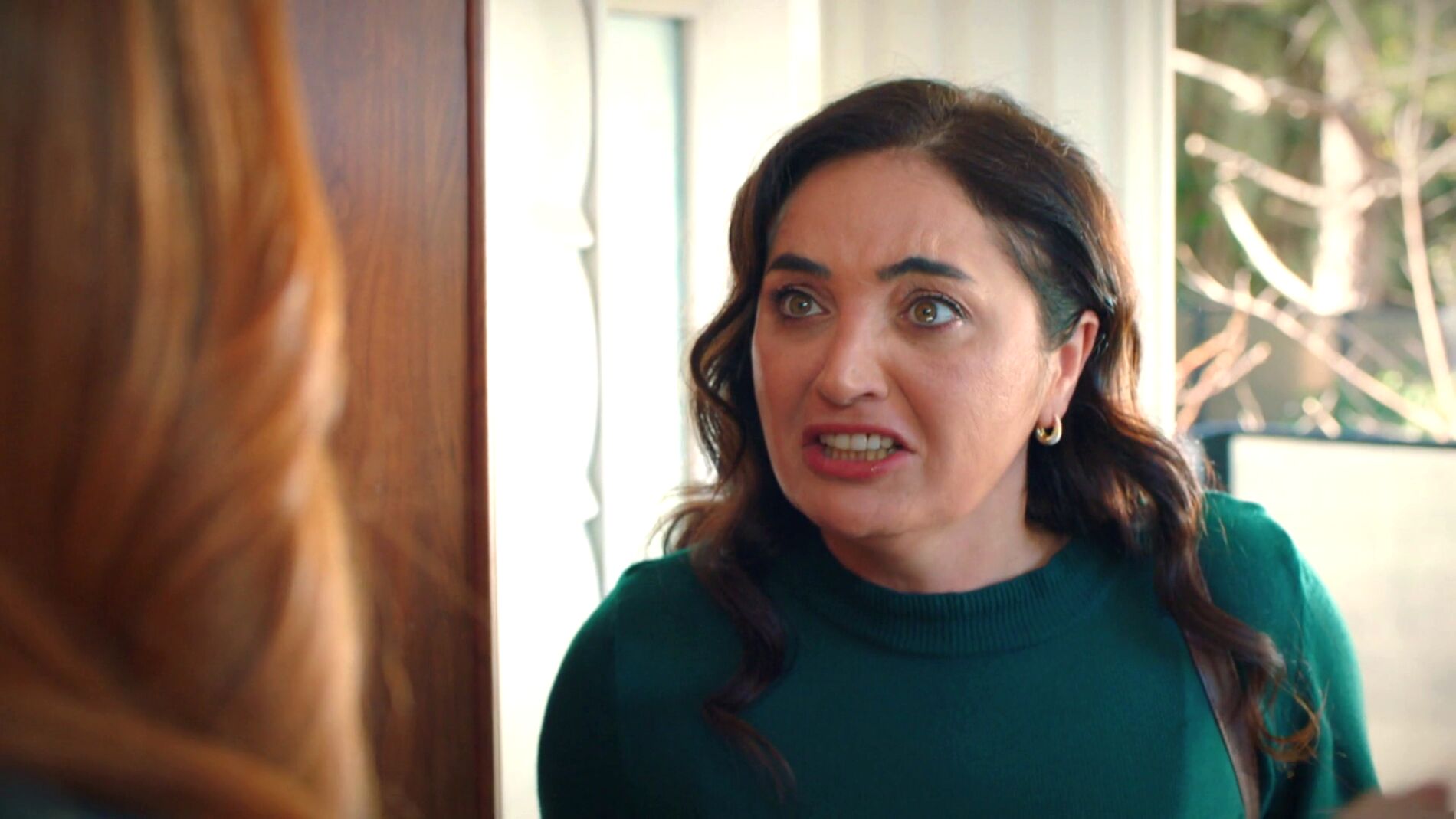 Akif le pide explicaciones a Ayla tras descubrir que Elif es la hermana ...