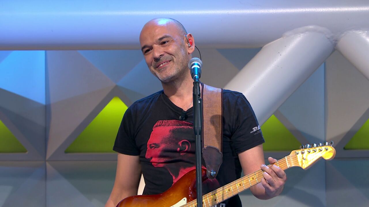 Jorge Fernández despide a Jota, el cantante de La ruleta por tres días