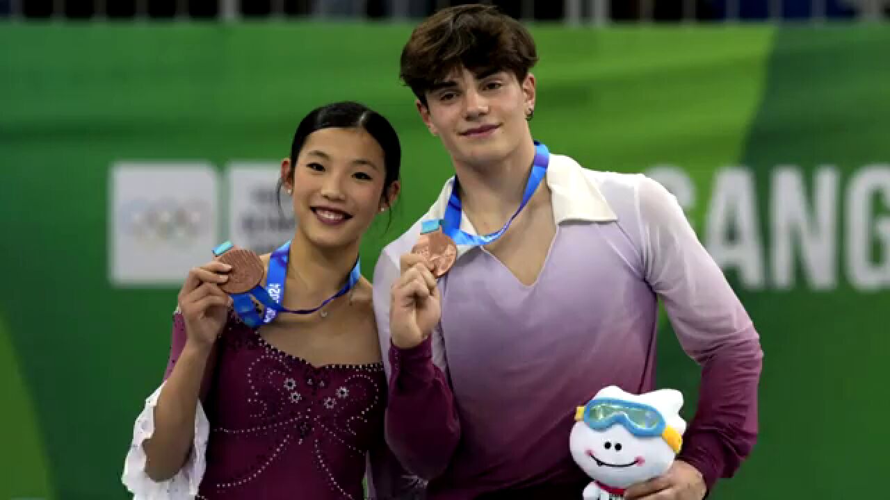 Medalla histórica para el patinaje artístico español