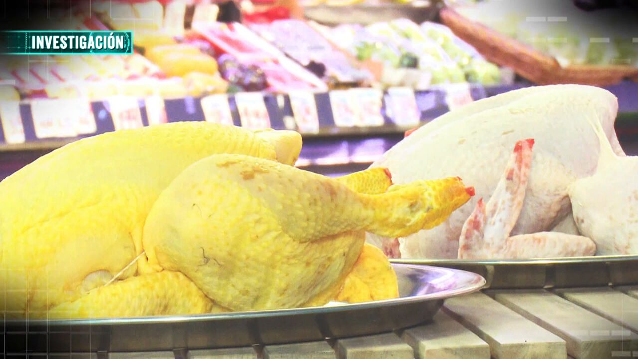 ¿Es cierto que el pollo amarillo se cría de forma más natural ...
